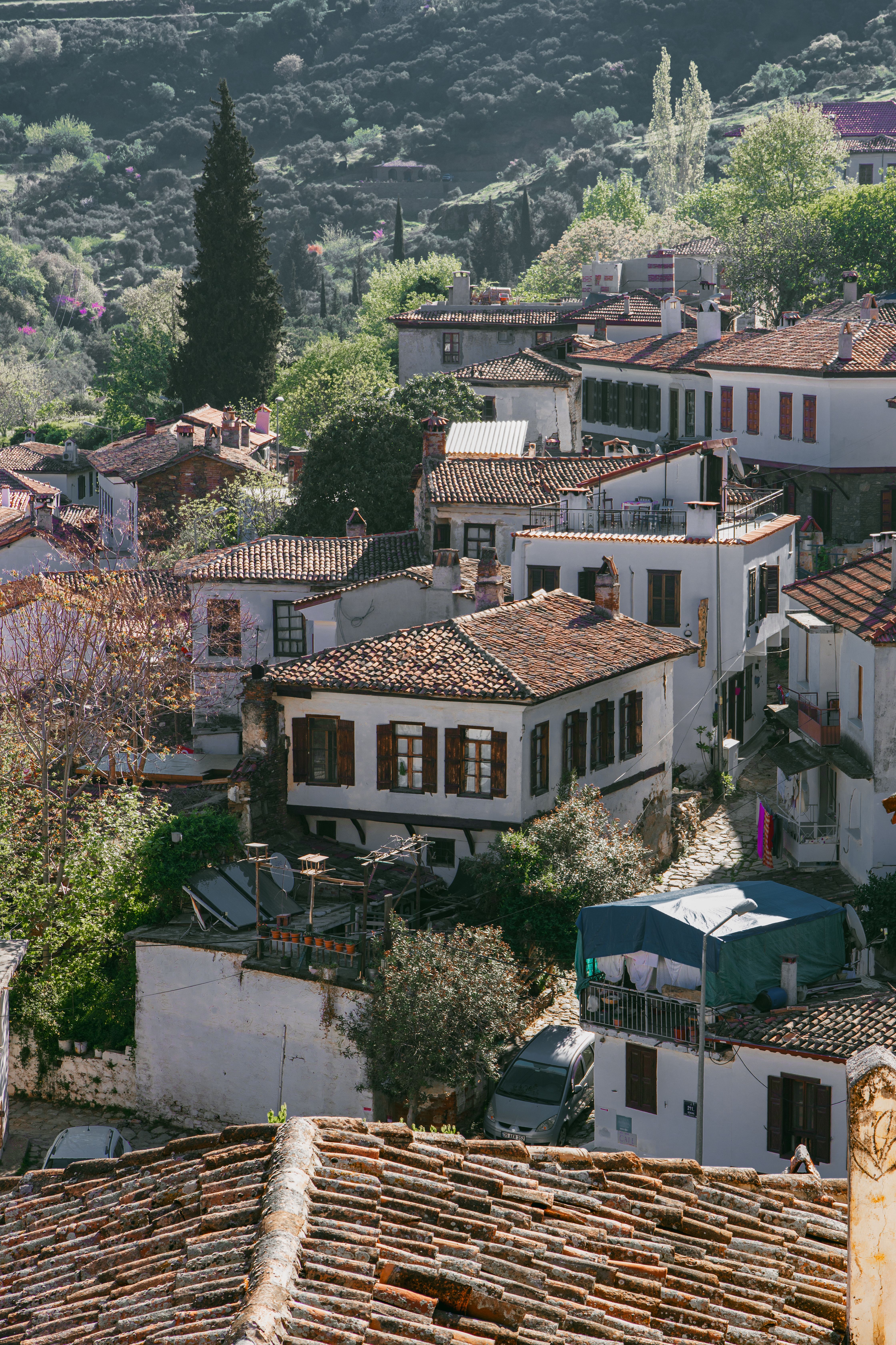 A view of a village with many houses · Free Stock Photo