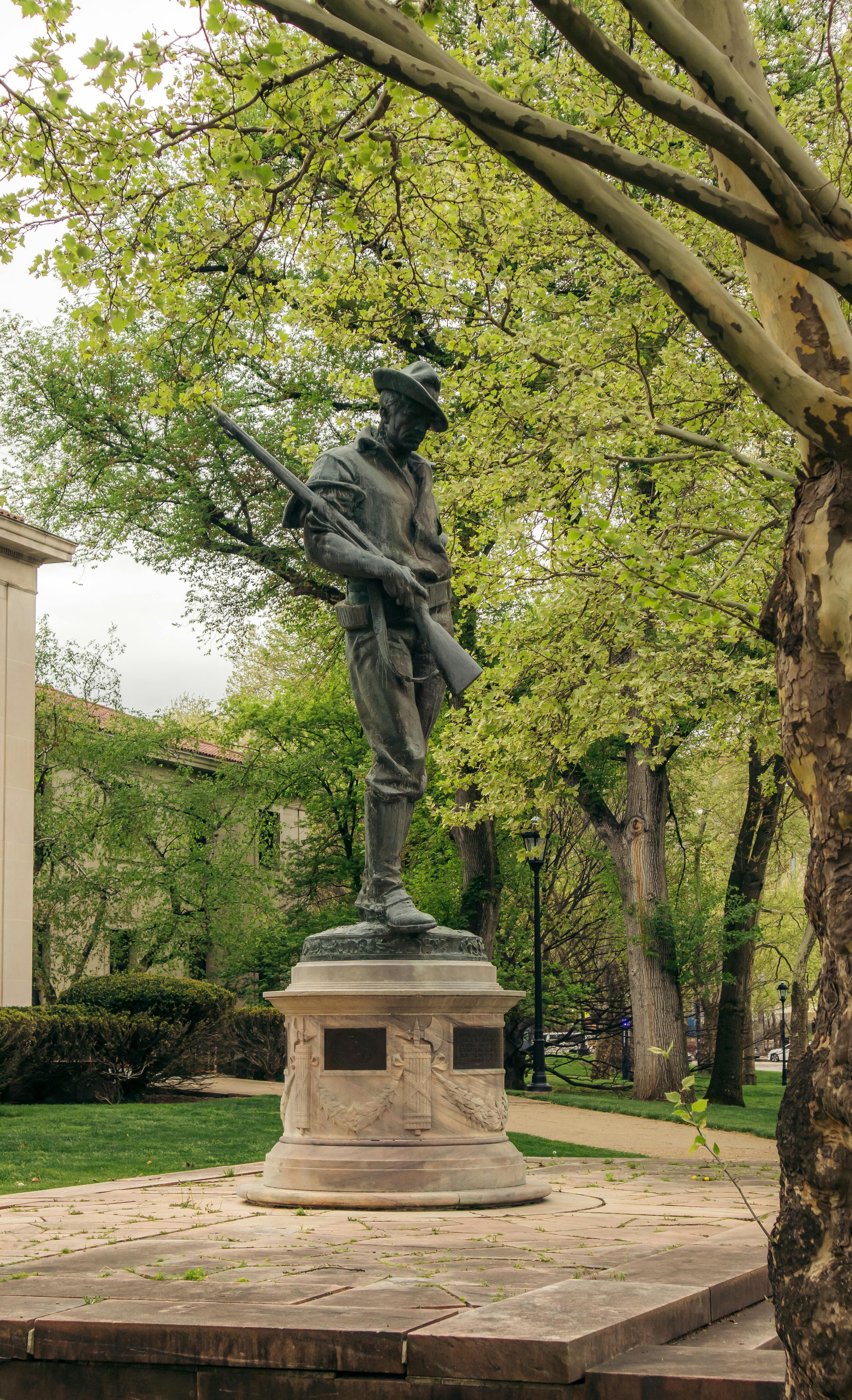 Statue of Man with Rifle at Park · Free Stock Photo