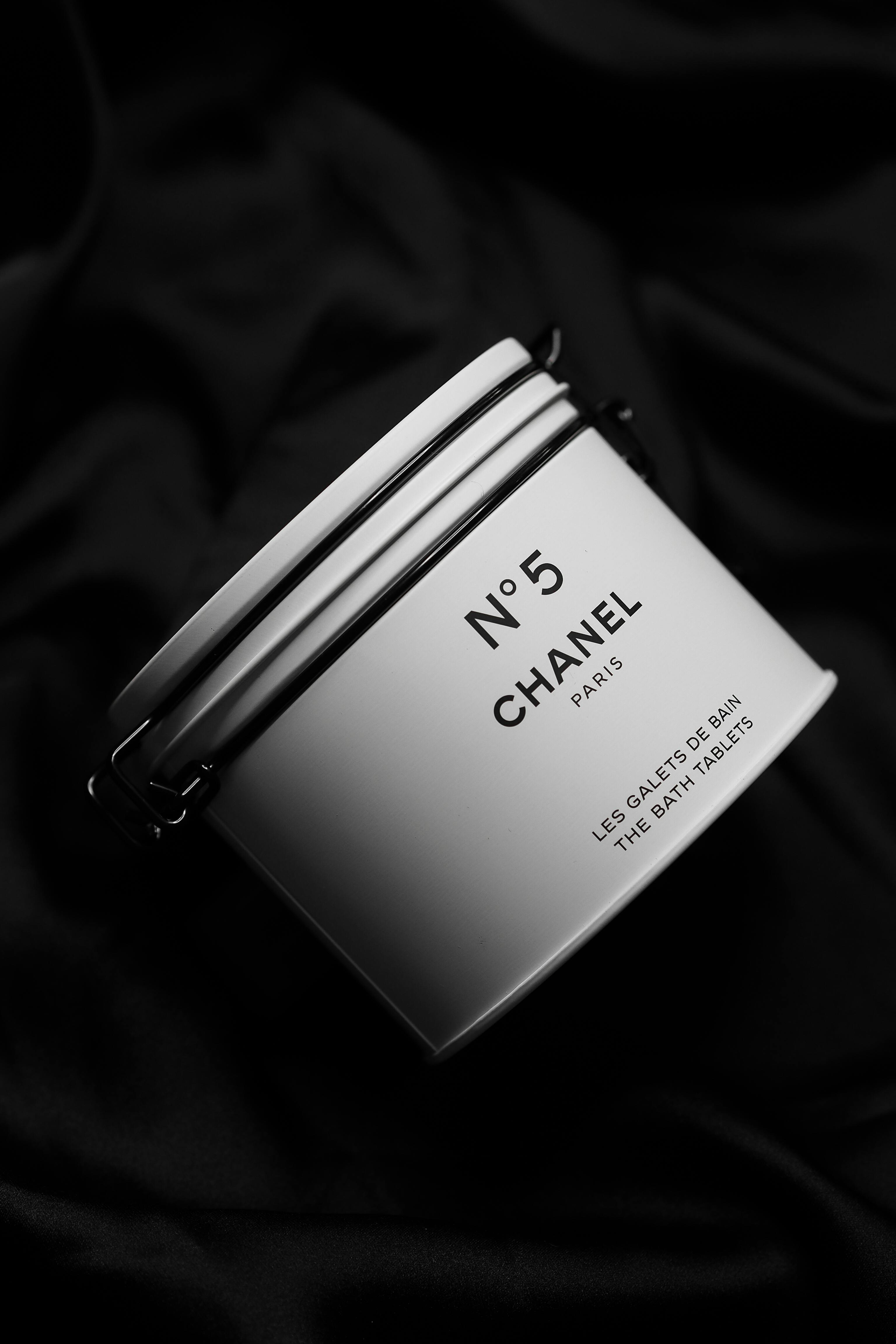 Close-up of Chanel No 5 Bath Tablets Packaging · Free Stock Photo