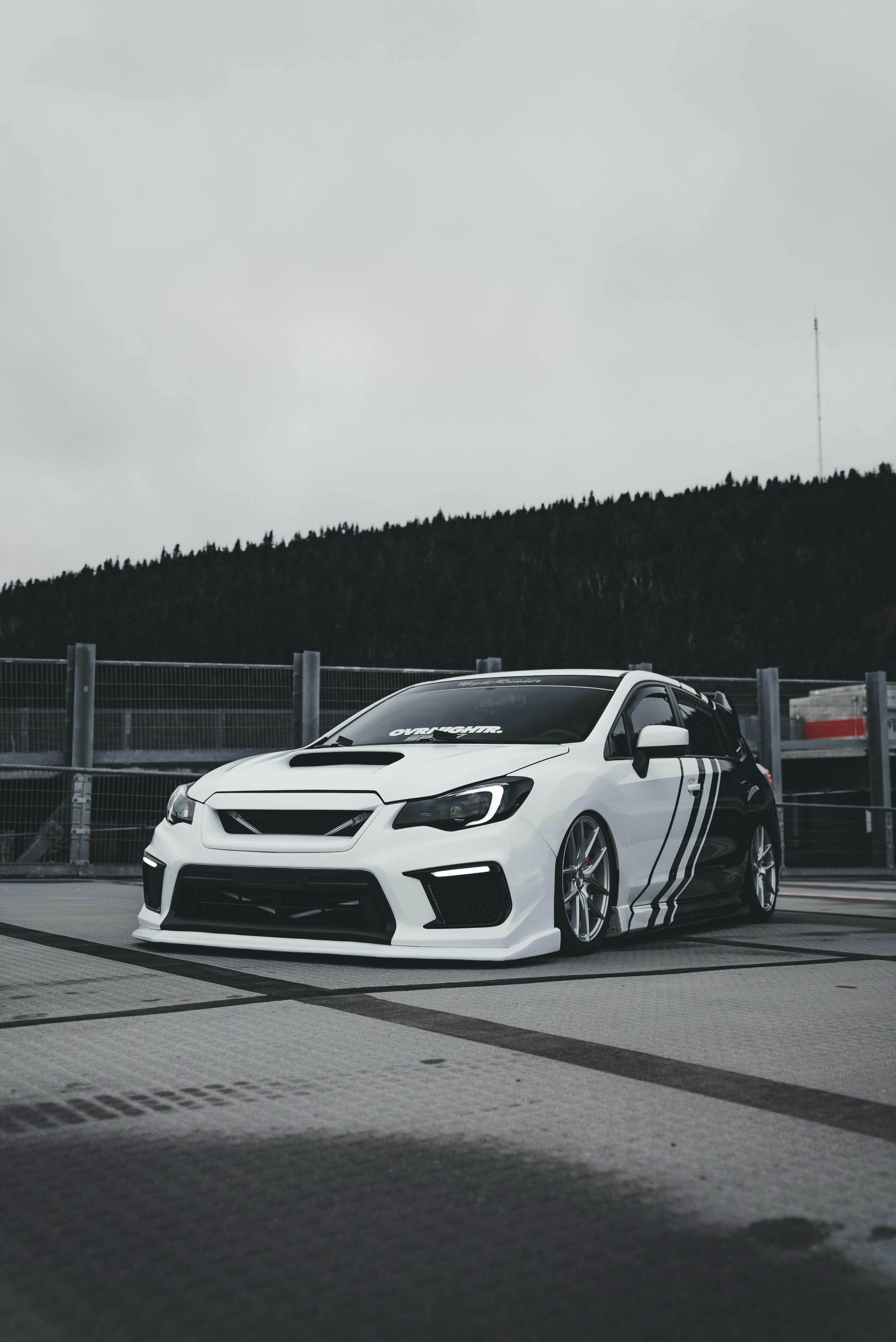 Livery Photos, Download The BEST Free Livery Stock Photos & HD Images