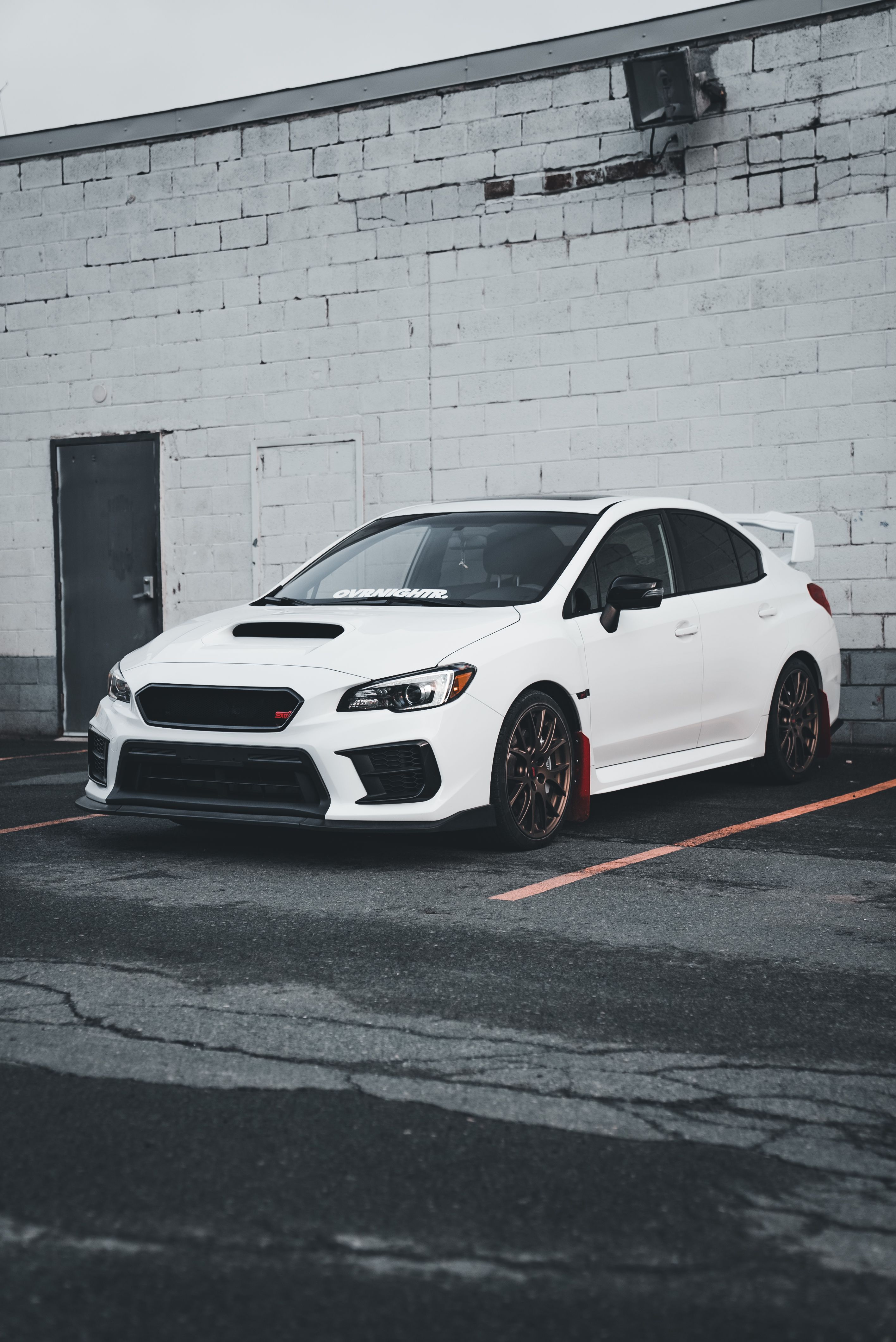 A White Car · Free Stock Photo