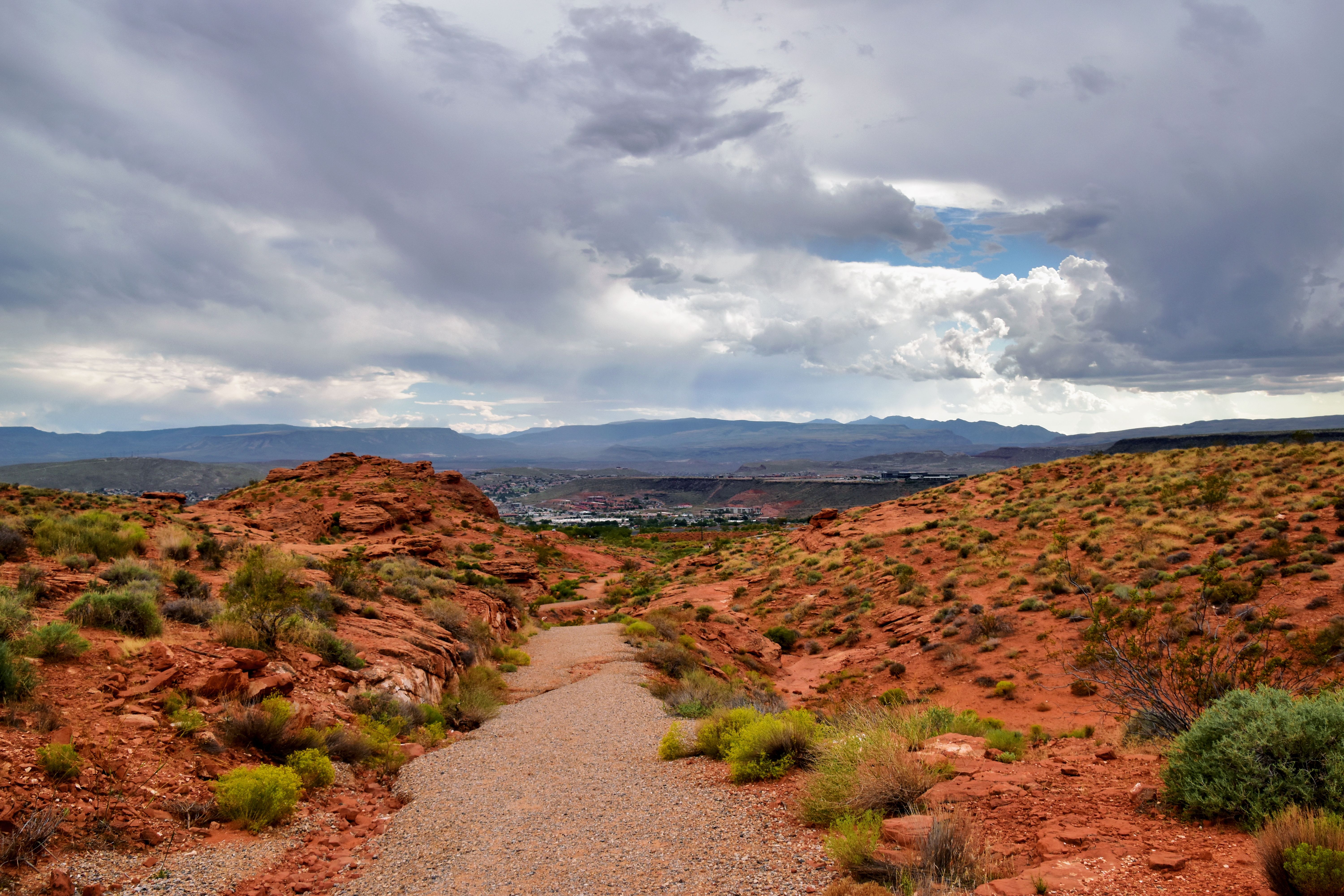 Path on a Desert · Free Stock Photo