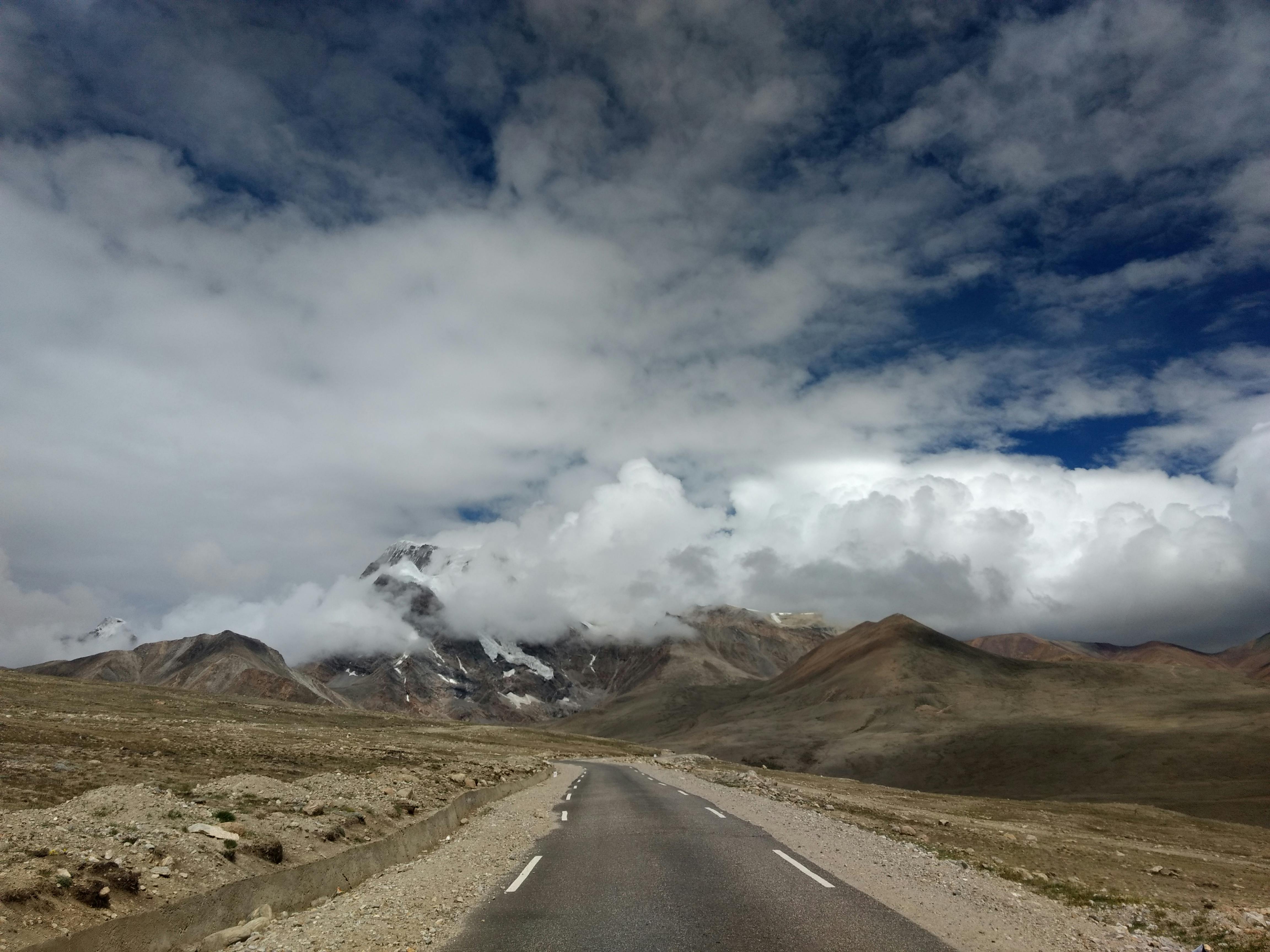 Základová fotografie na téma hory, indie, modrá obloha zdarma