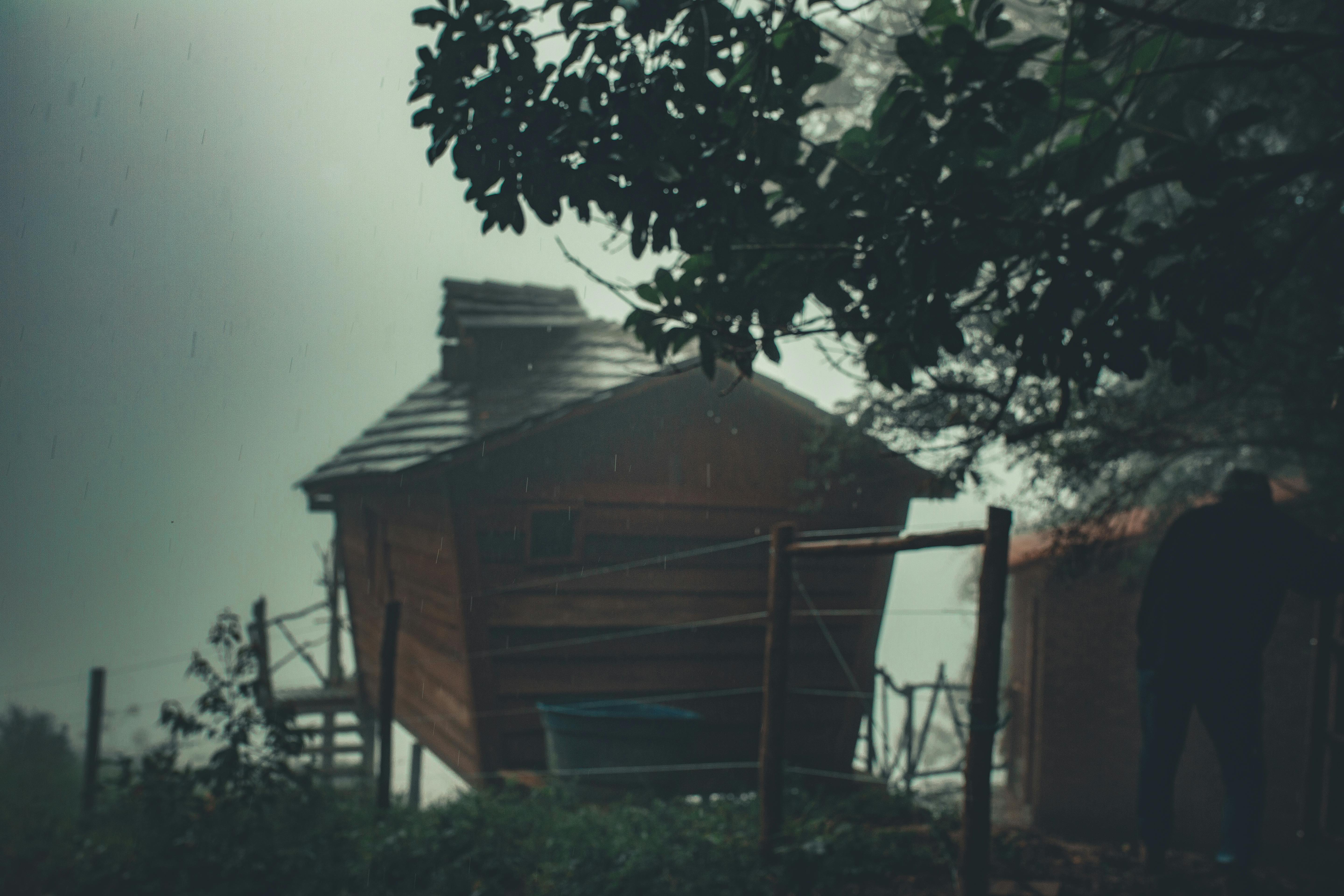 Brown Wooden House · Free Stock Photo
