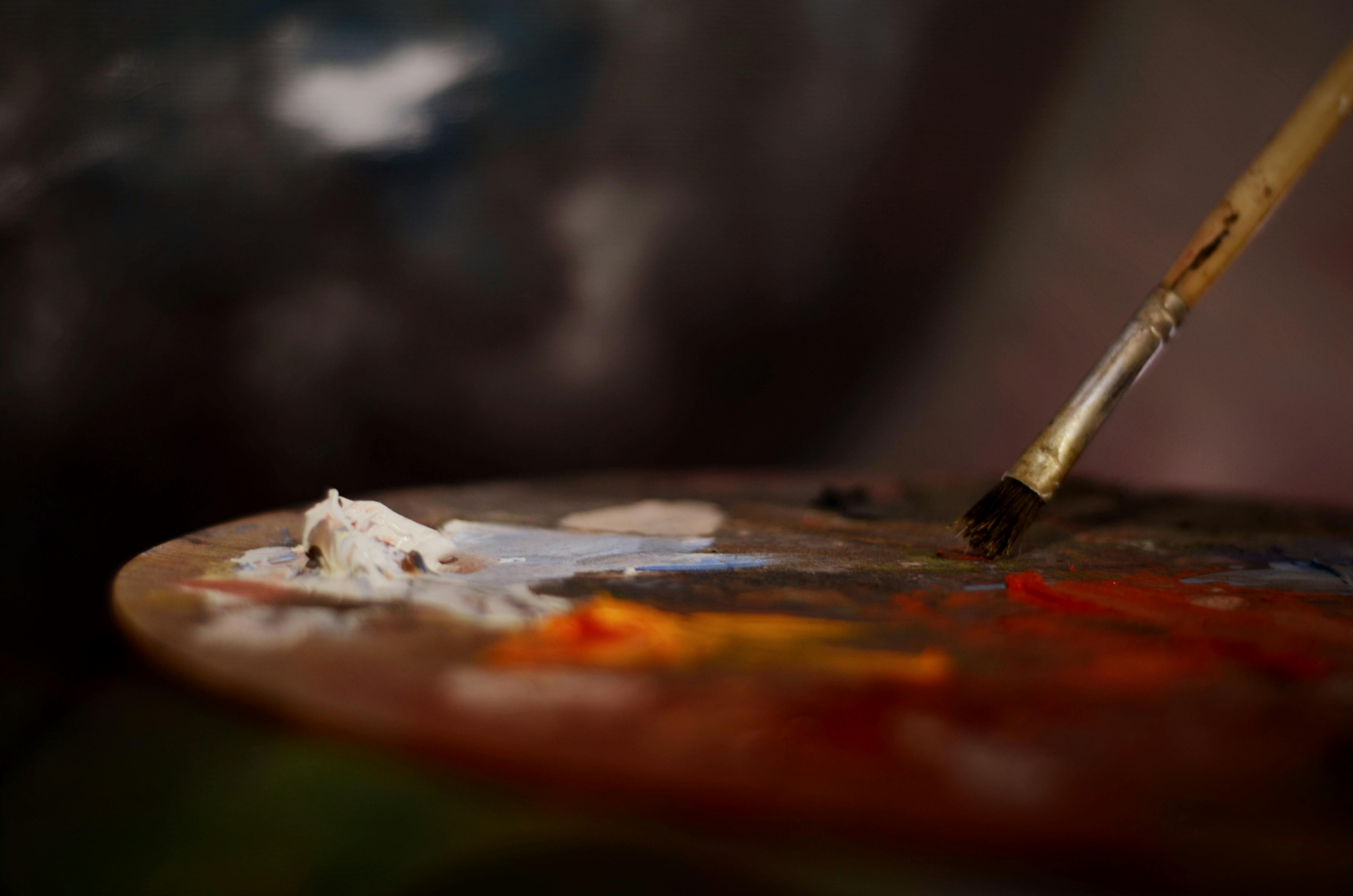 Brown Paint Brush · Free Stock Photo