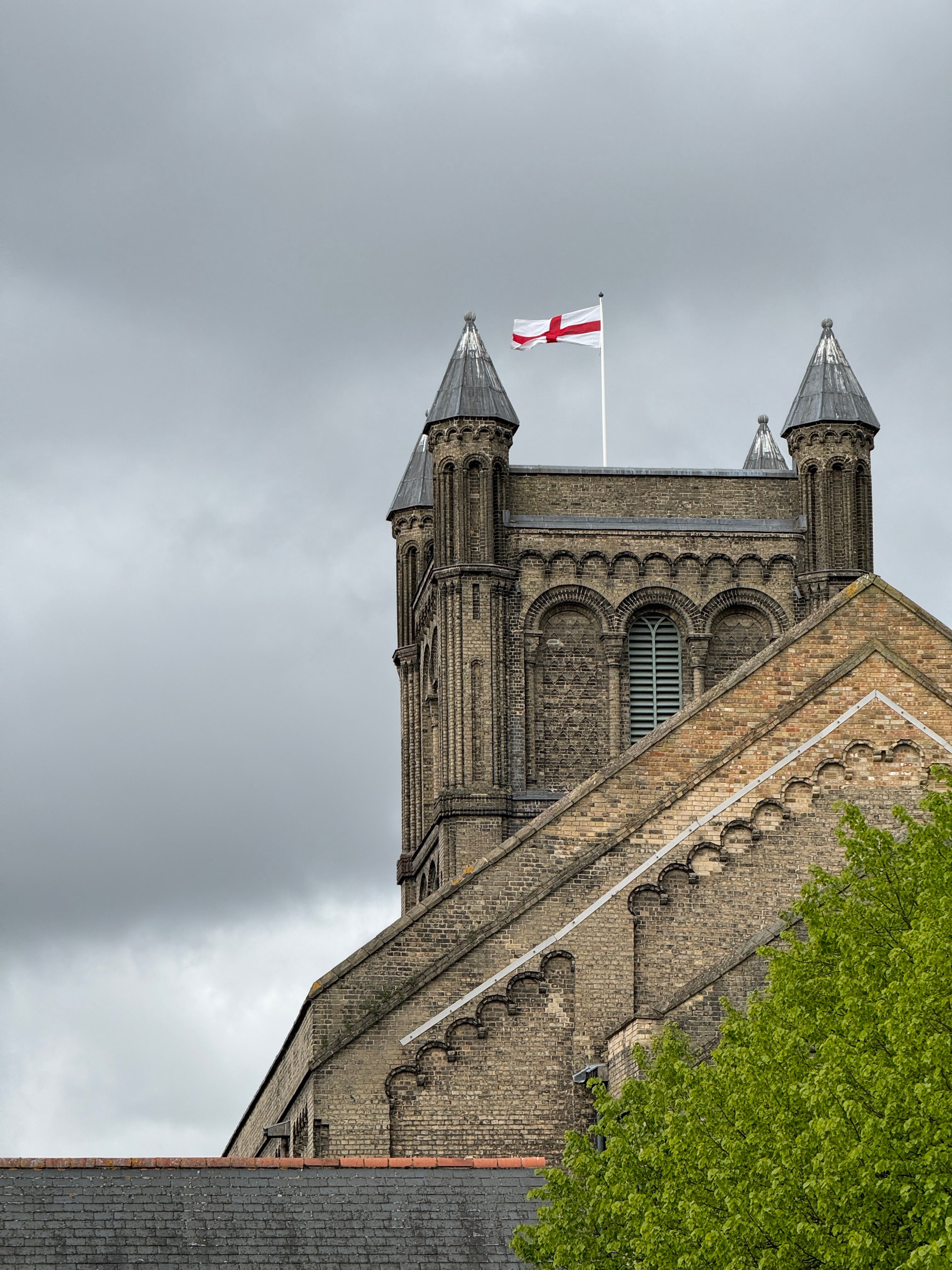 St Botolph’s Church in Colchester, England · Free Stock Photo