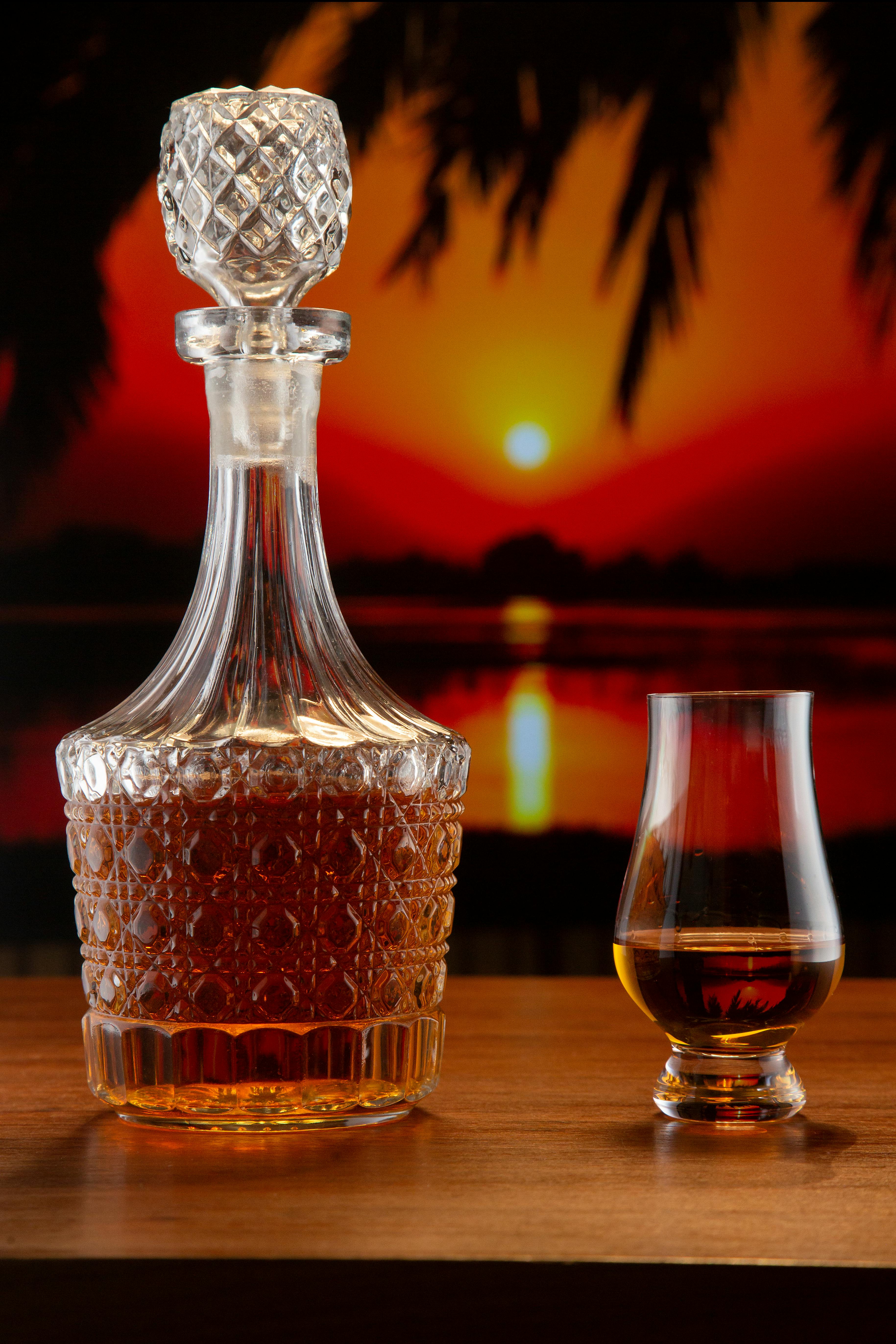 Foto de stock gratuita sobre alcohol, anochecer, barra de bar, beber ...