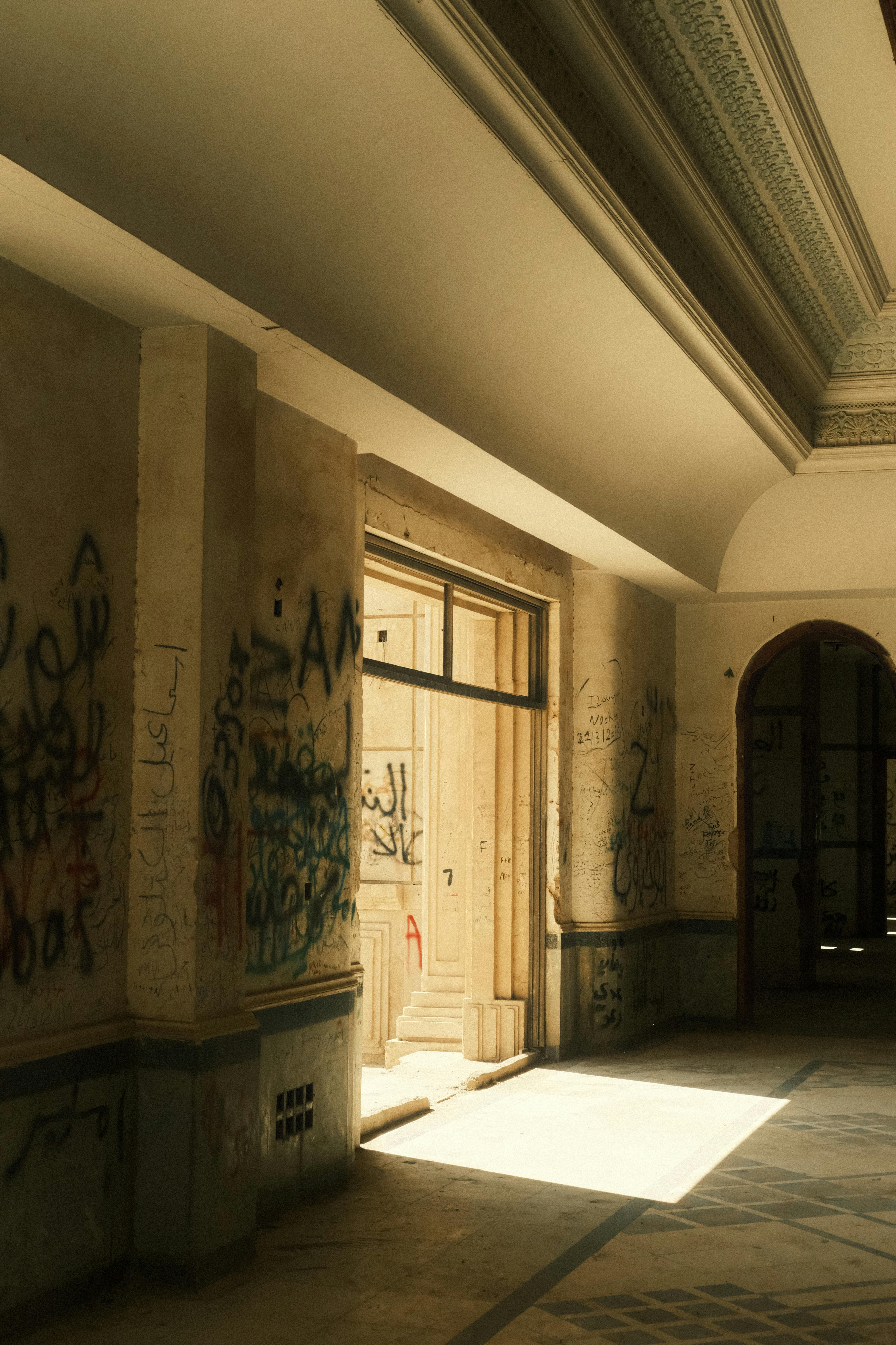 Mermaid Graffiti Photos, Download The BEST Free Mermaid Graffiti Stock ...