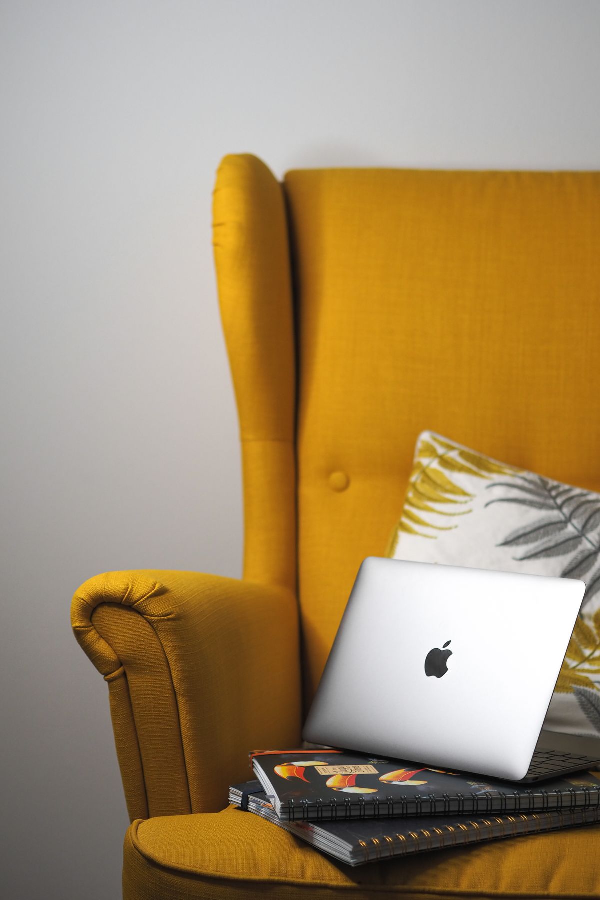 Laptop Backgrounds Photos, Download The BEST Free Laptop Backgrounds ...