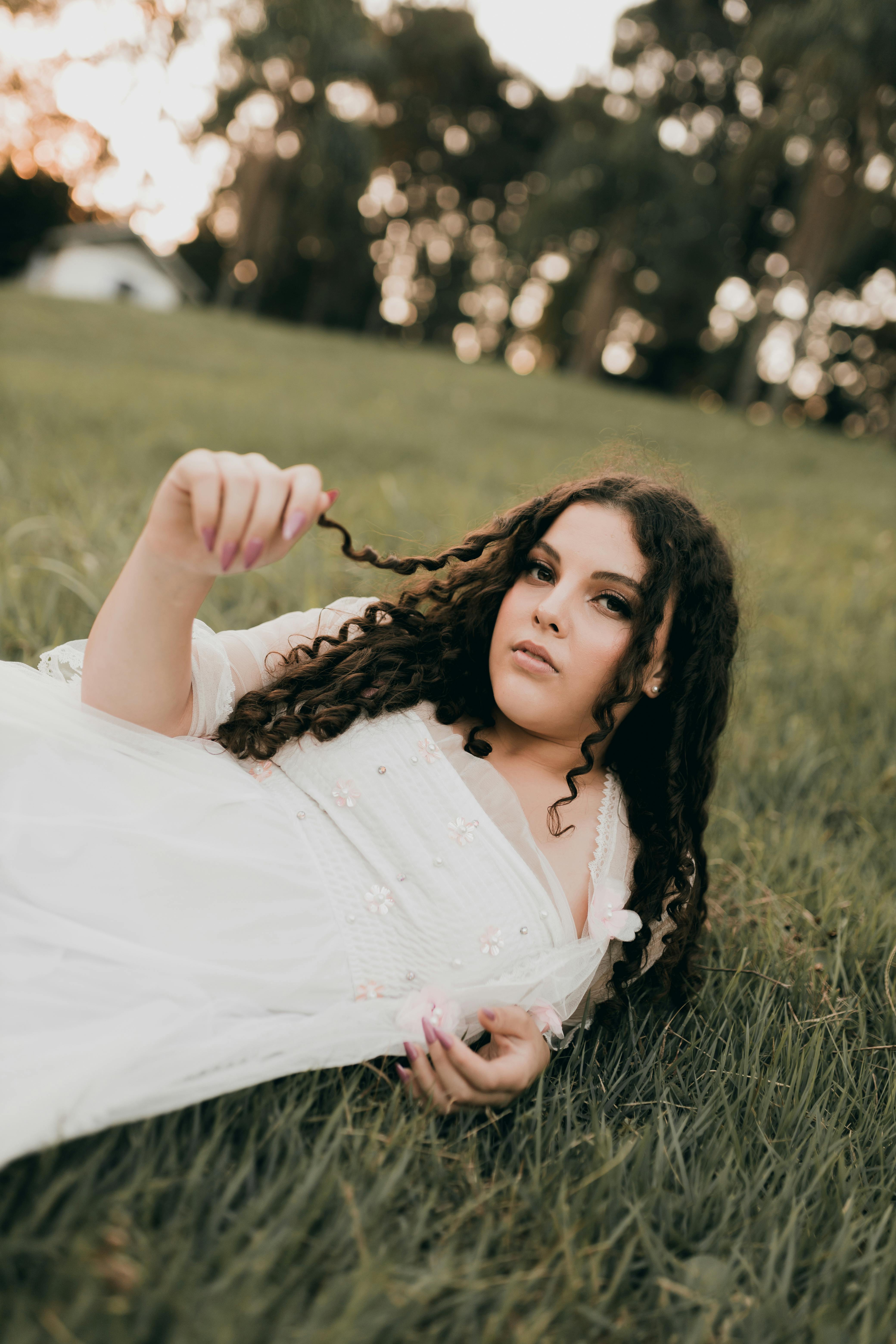 No Dress Girl Photos, Download The BEST Free No Dress Girl Stock Photos ...