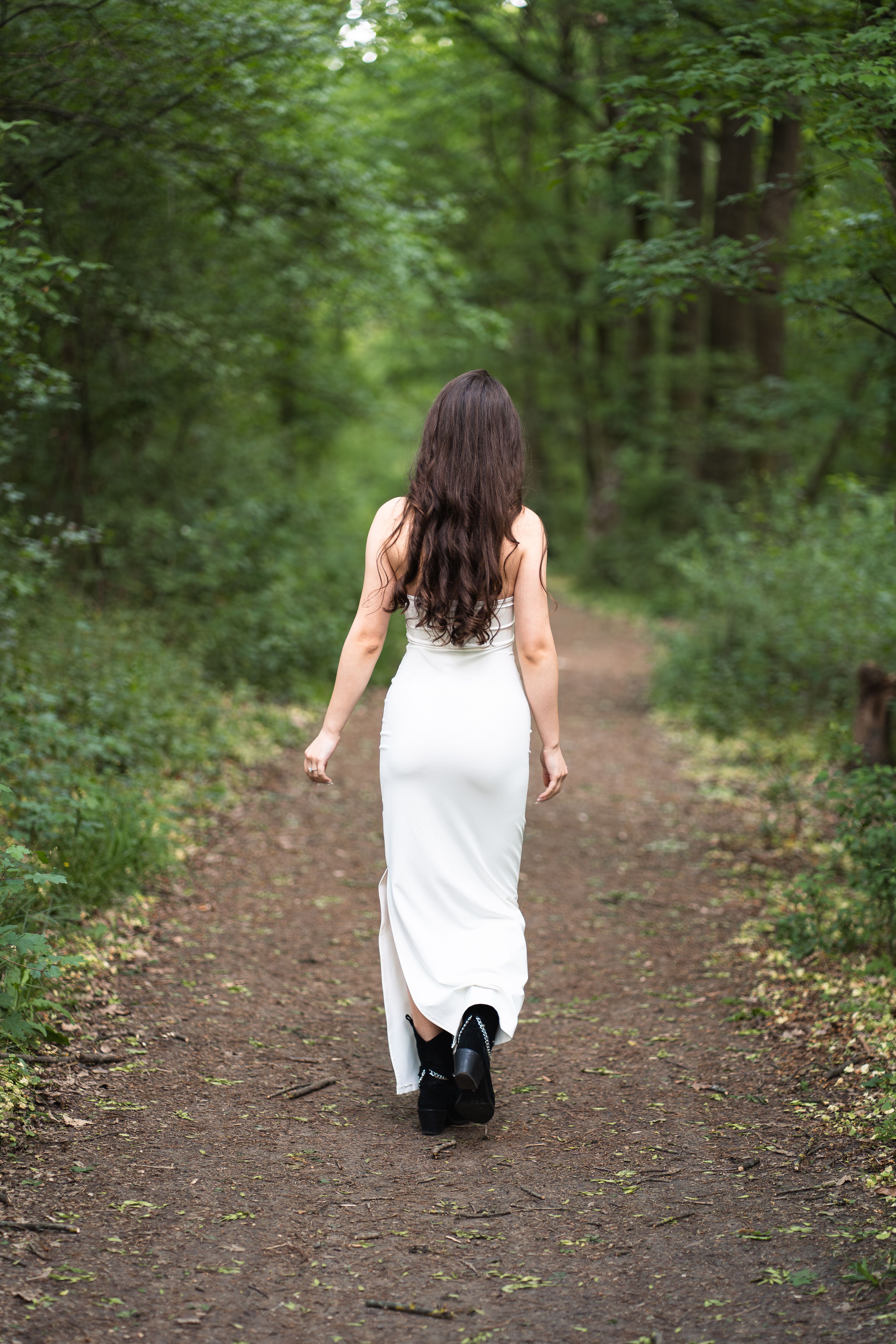 Faceless Aesthetic Girl Green Photos, Download The BEST Free Faceless ...