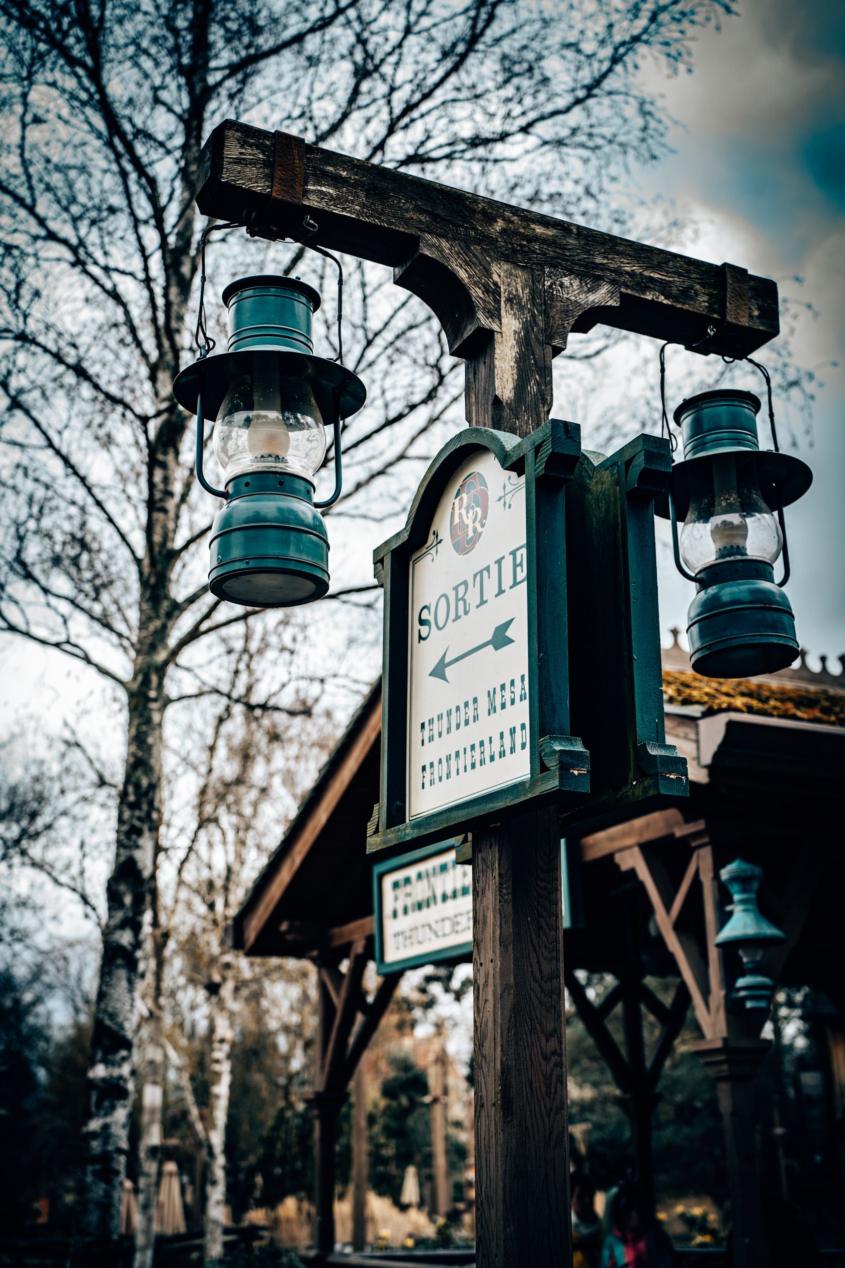 Sign with Vintage Lanterns · Free Stock Photo