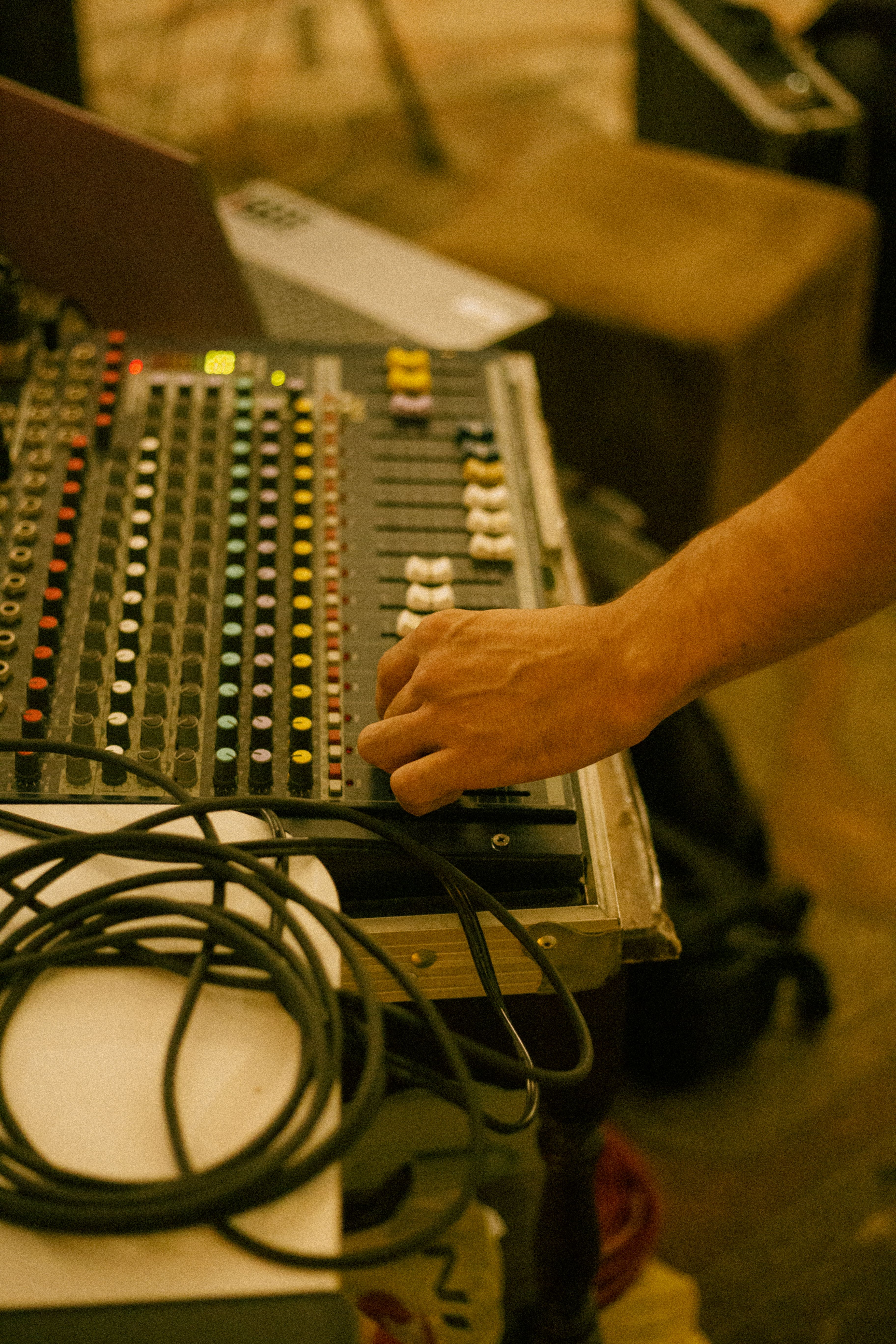 Black and Gray Audio Mixer · Free Stock Photo