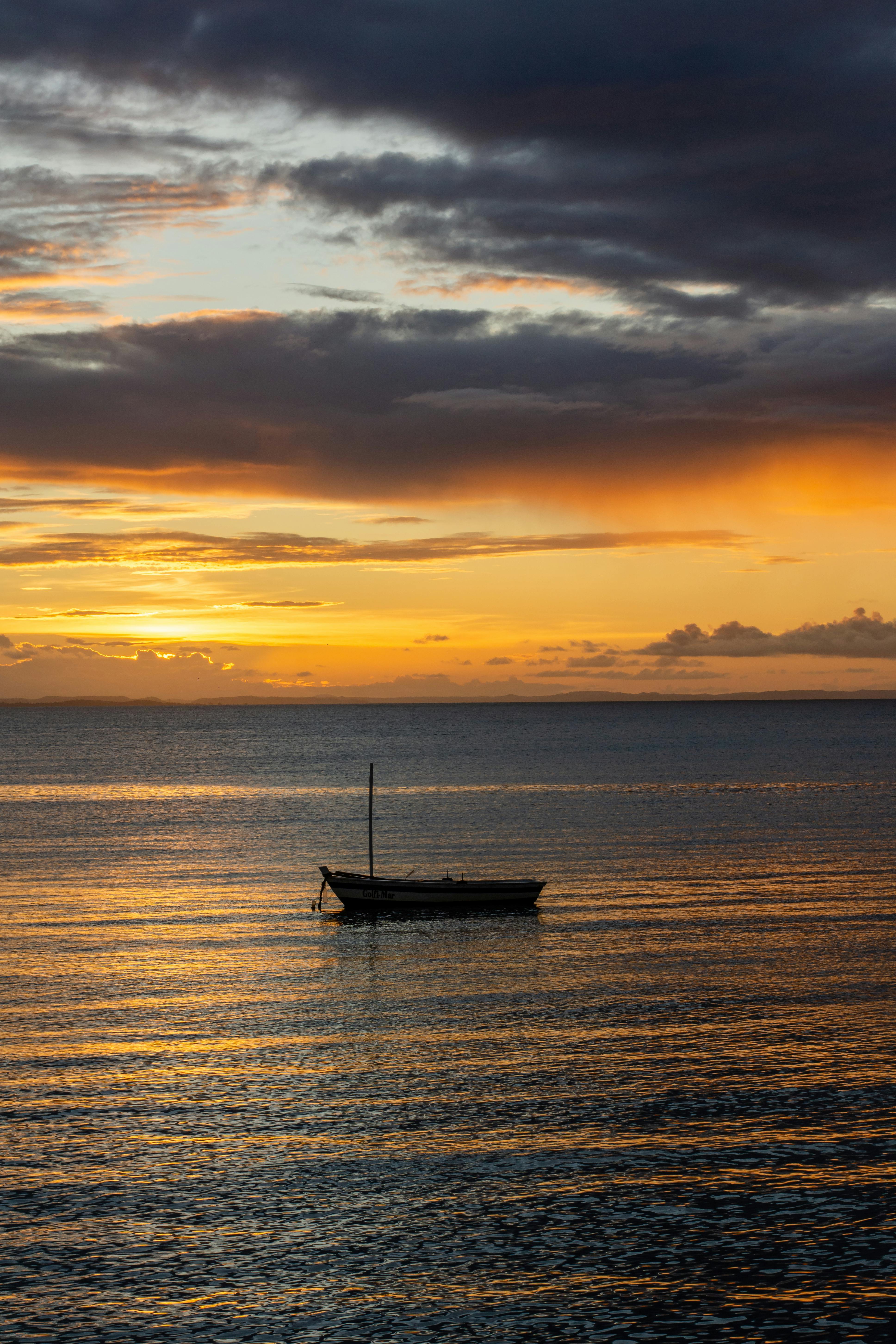Ocean And Boat Photos, Download The BEST Free Ocean And Boat Stock ...