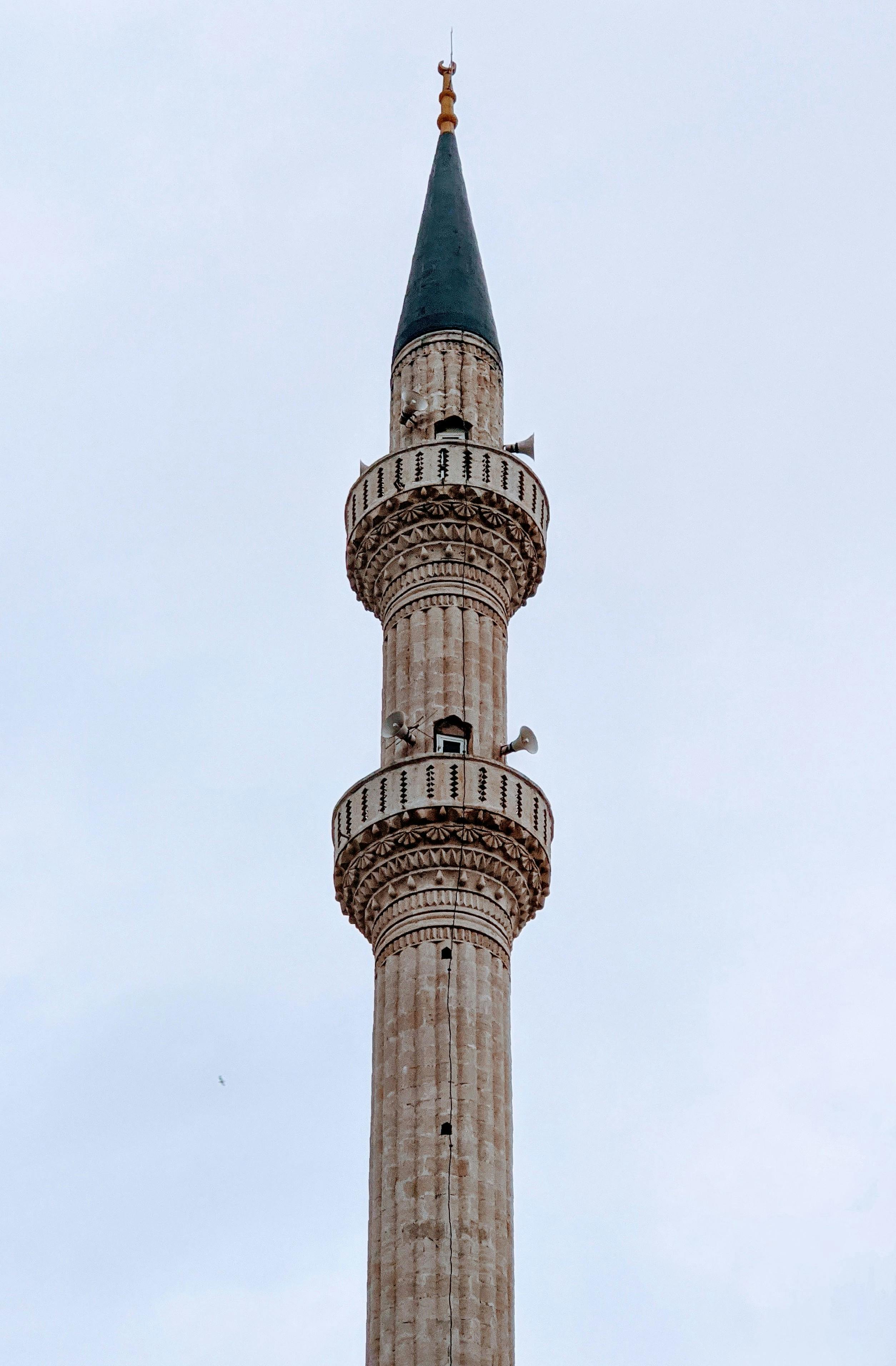 Closeup of a Minaret · Free Stock Photo