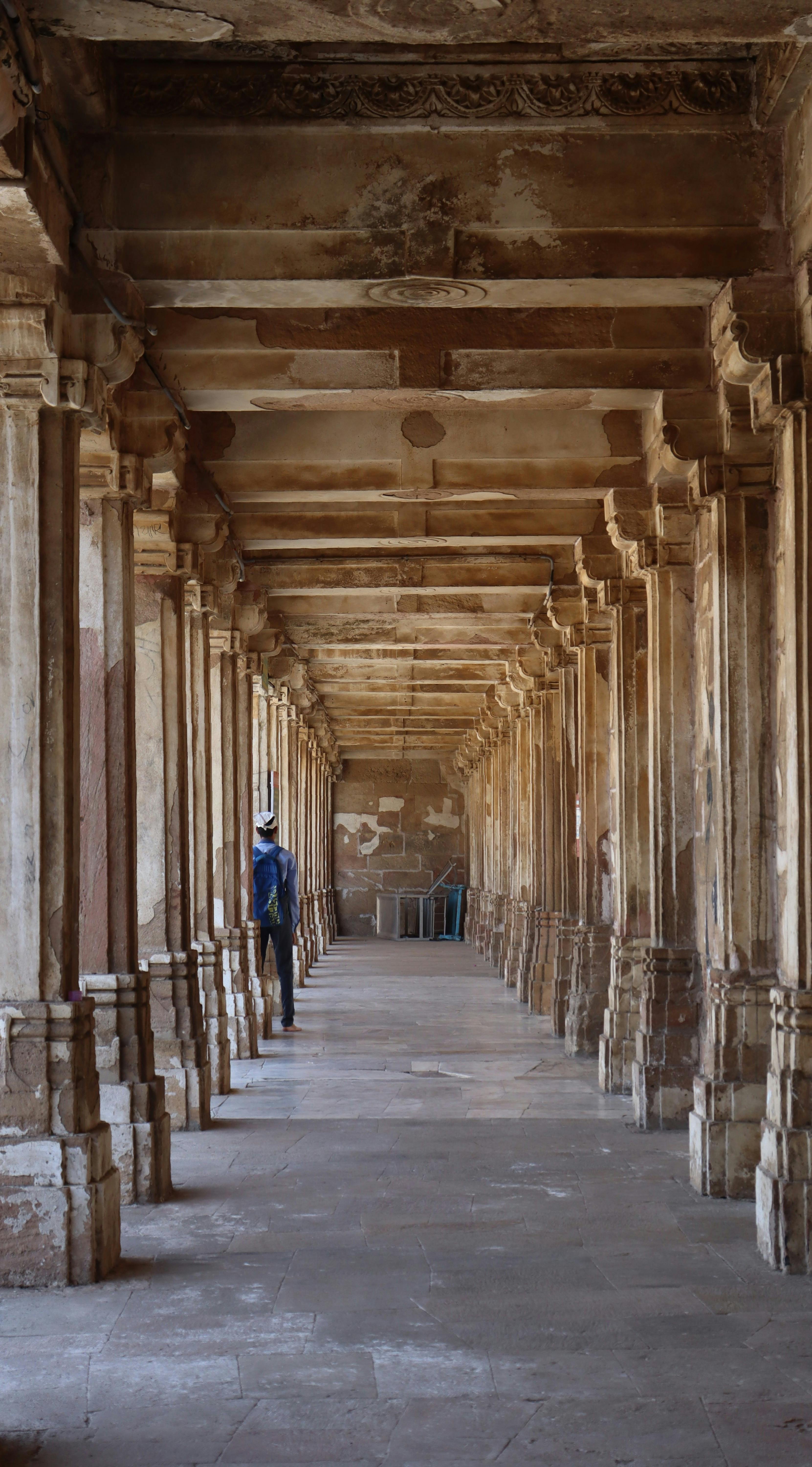 Passage Between Pillars in Sarkhej Roza Temple in India · Free Stock Photo