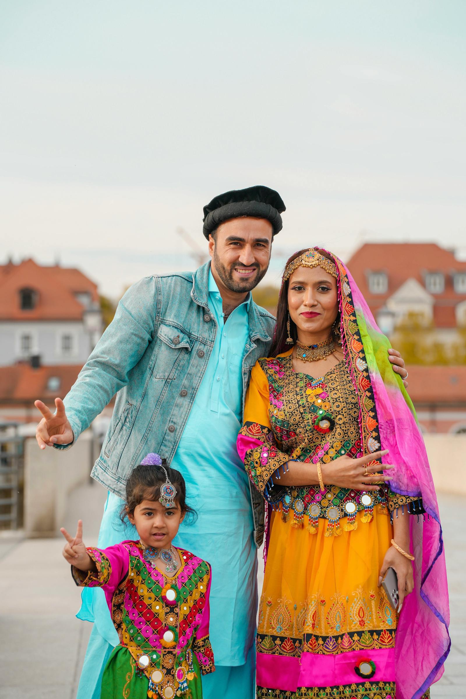 Indian Family Photos, Download The BEST Free Indian Family Stock Photos ...