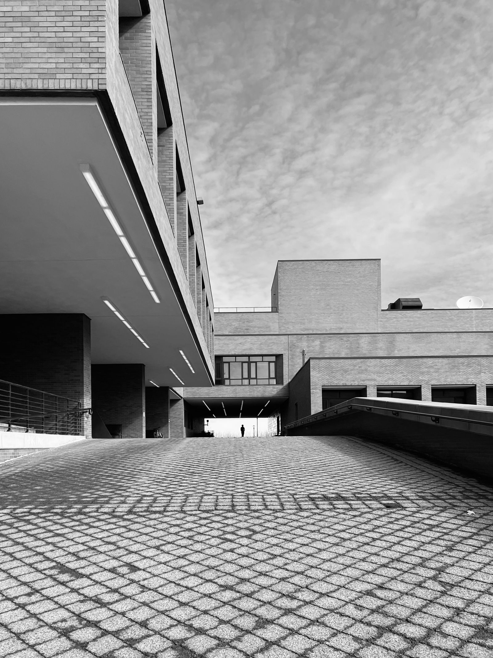 University Building Photos, Download The BEST Free University Building ...