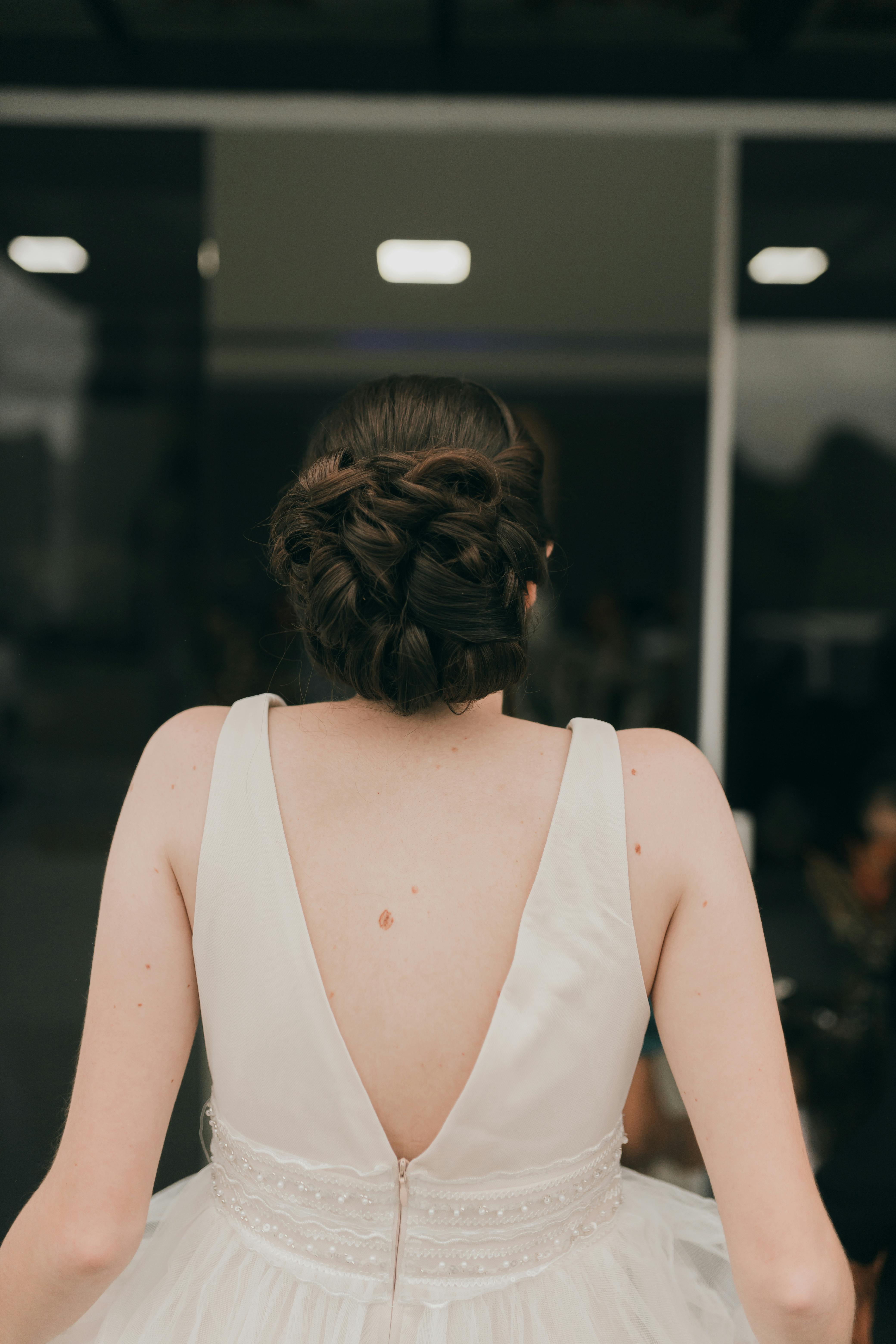 Back View of Brides Wedding Dress · Free Stock Photo