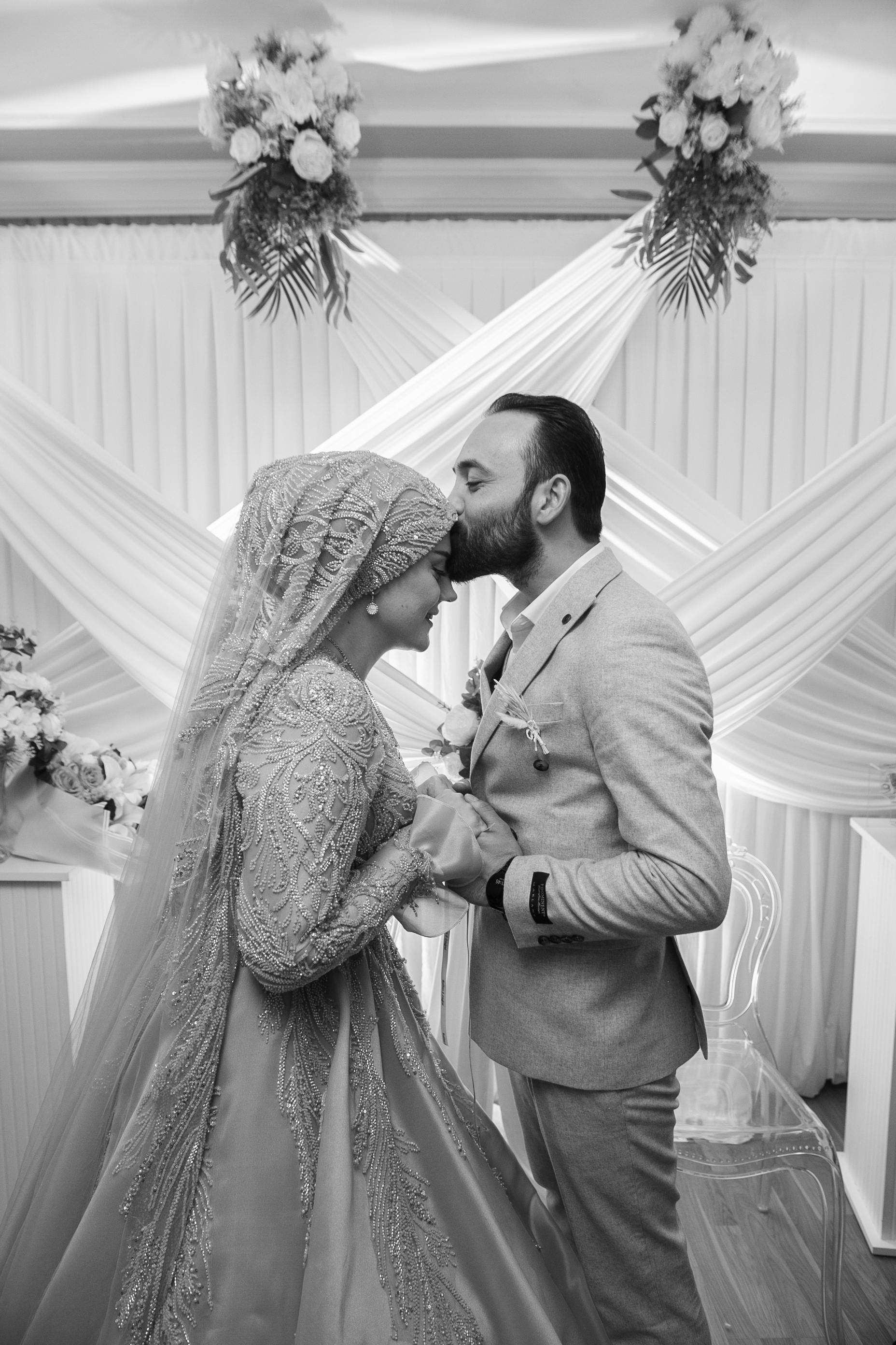 Forehead Triangle Photos, Download The BEST Free Forehead Triangle ...