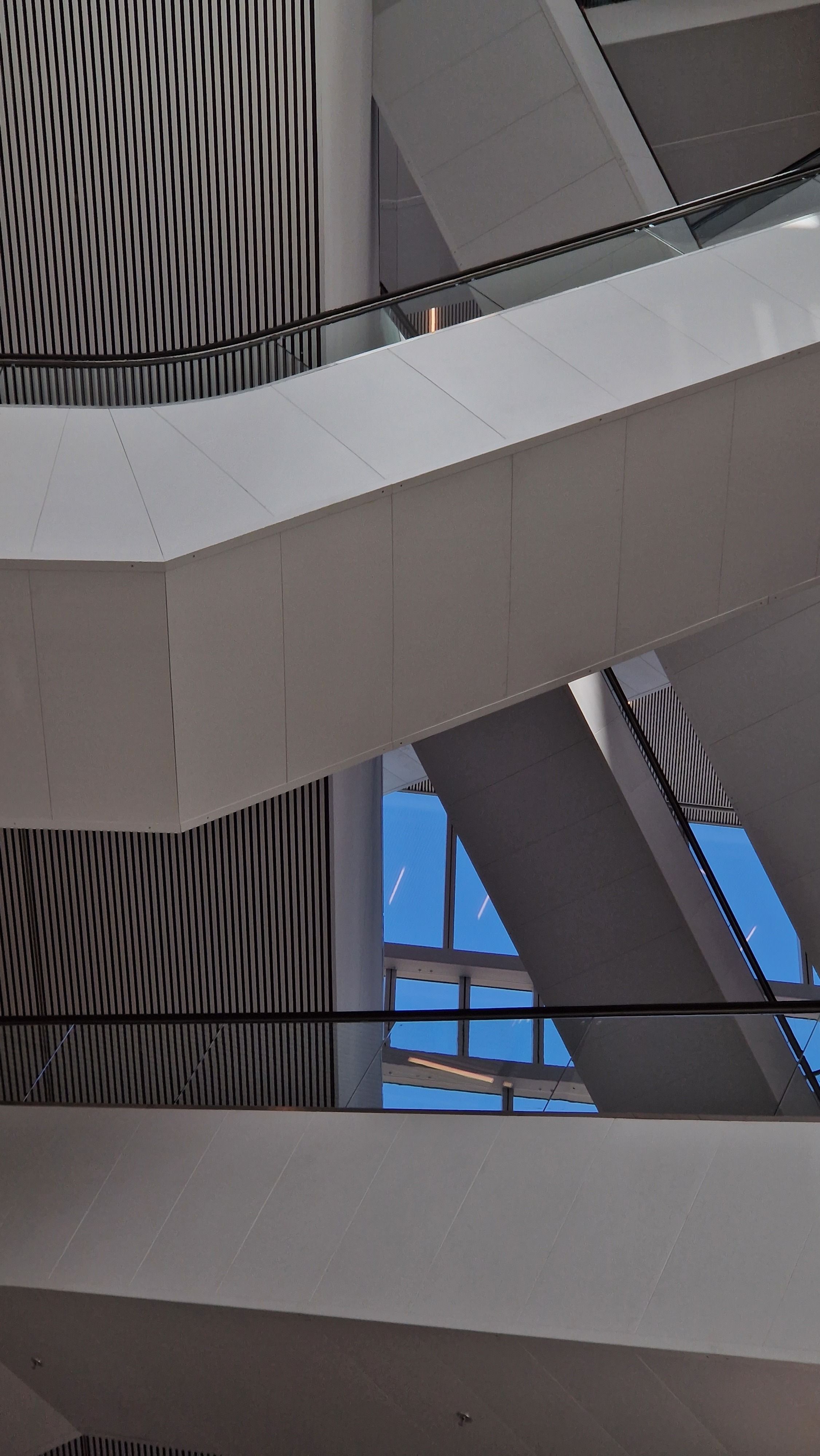 Modern White Staircase · Free Stock Photo
