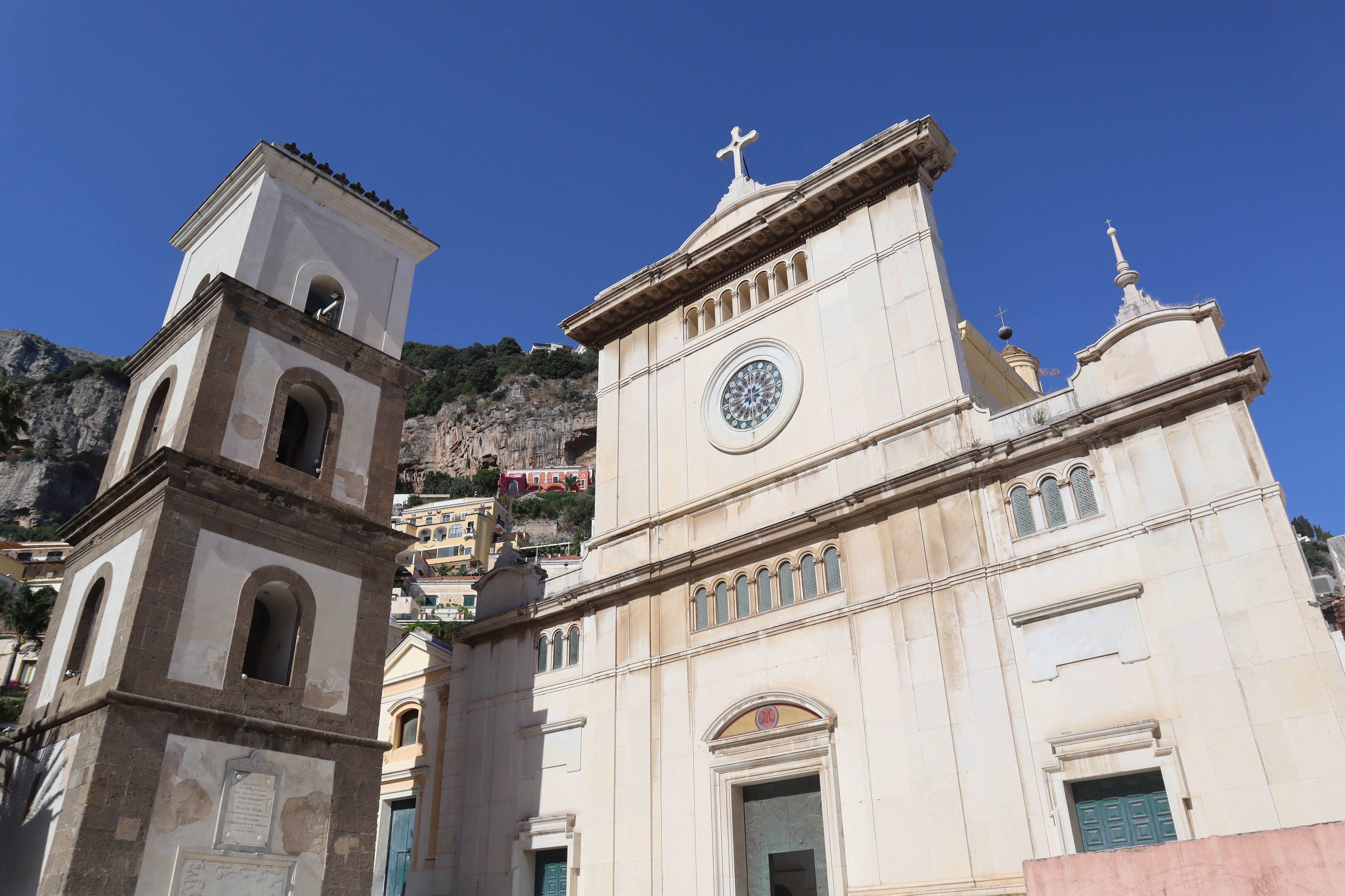 Low Angle Shot of a Medieval Church in Italy · Free Stock Photo