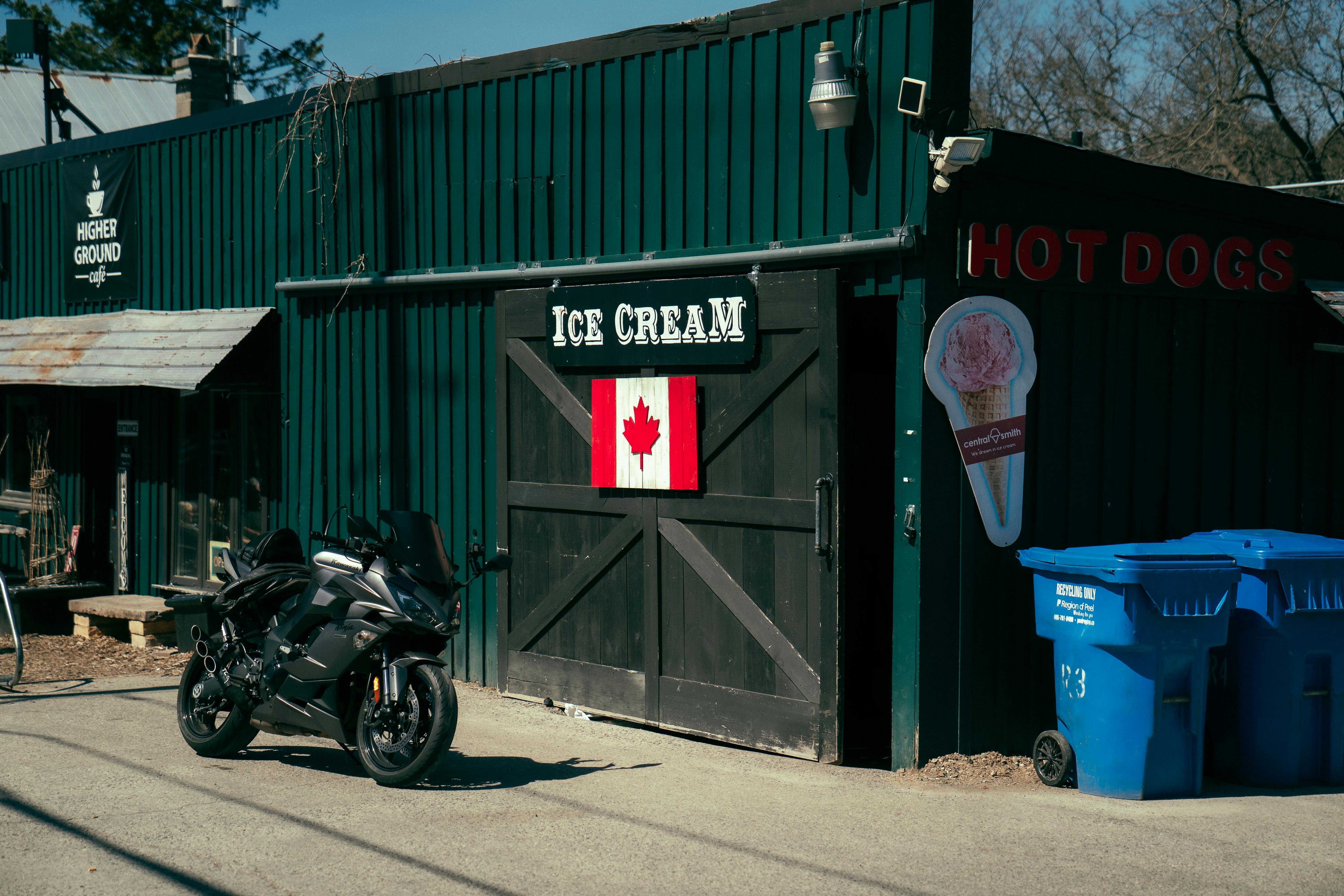 High Resolution Bike Wallpaper In Black Colour Photos, Download The ...