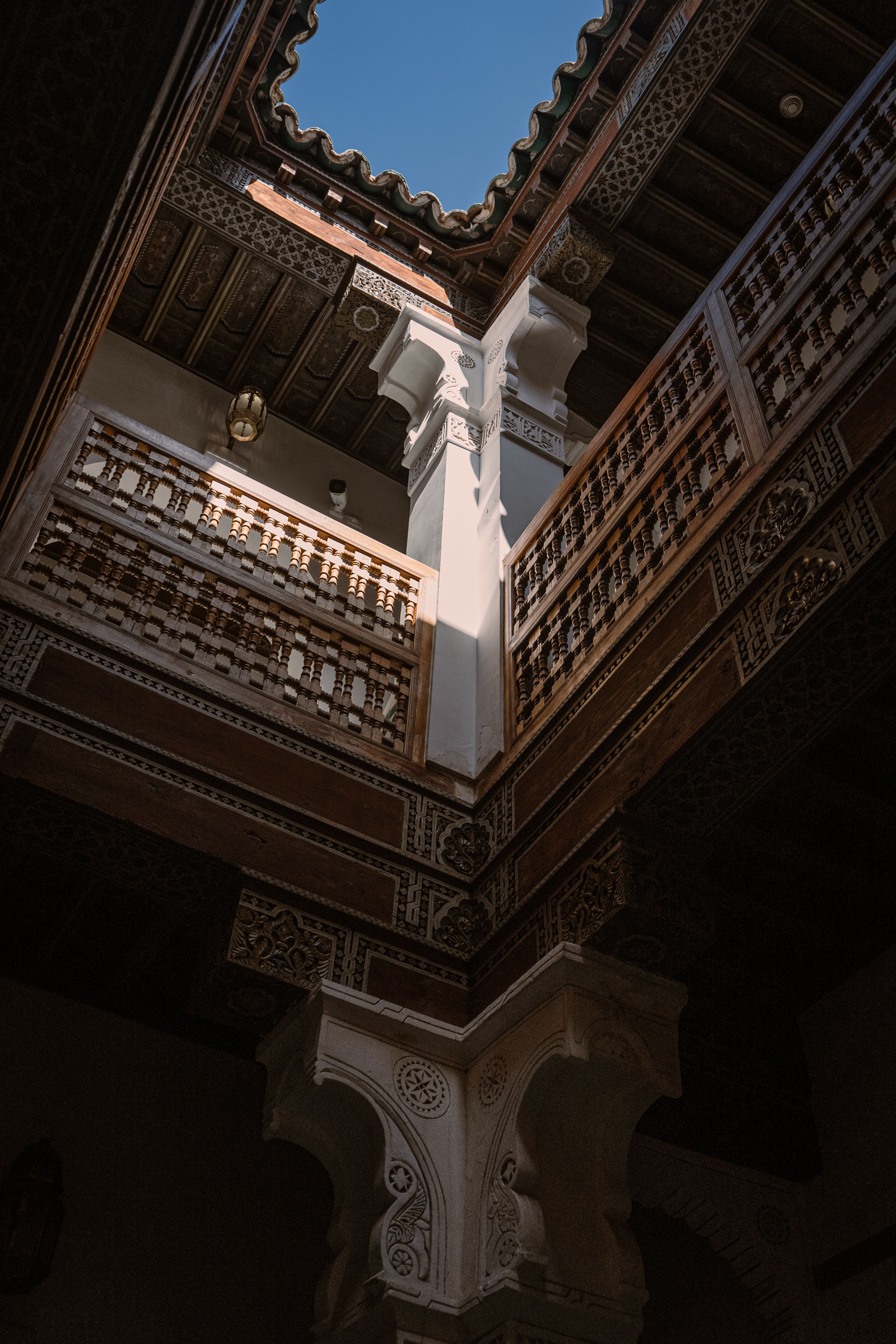 Ornamented Palace Wall · Free Stock Photo