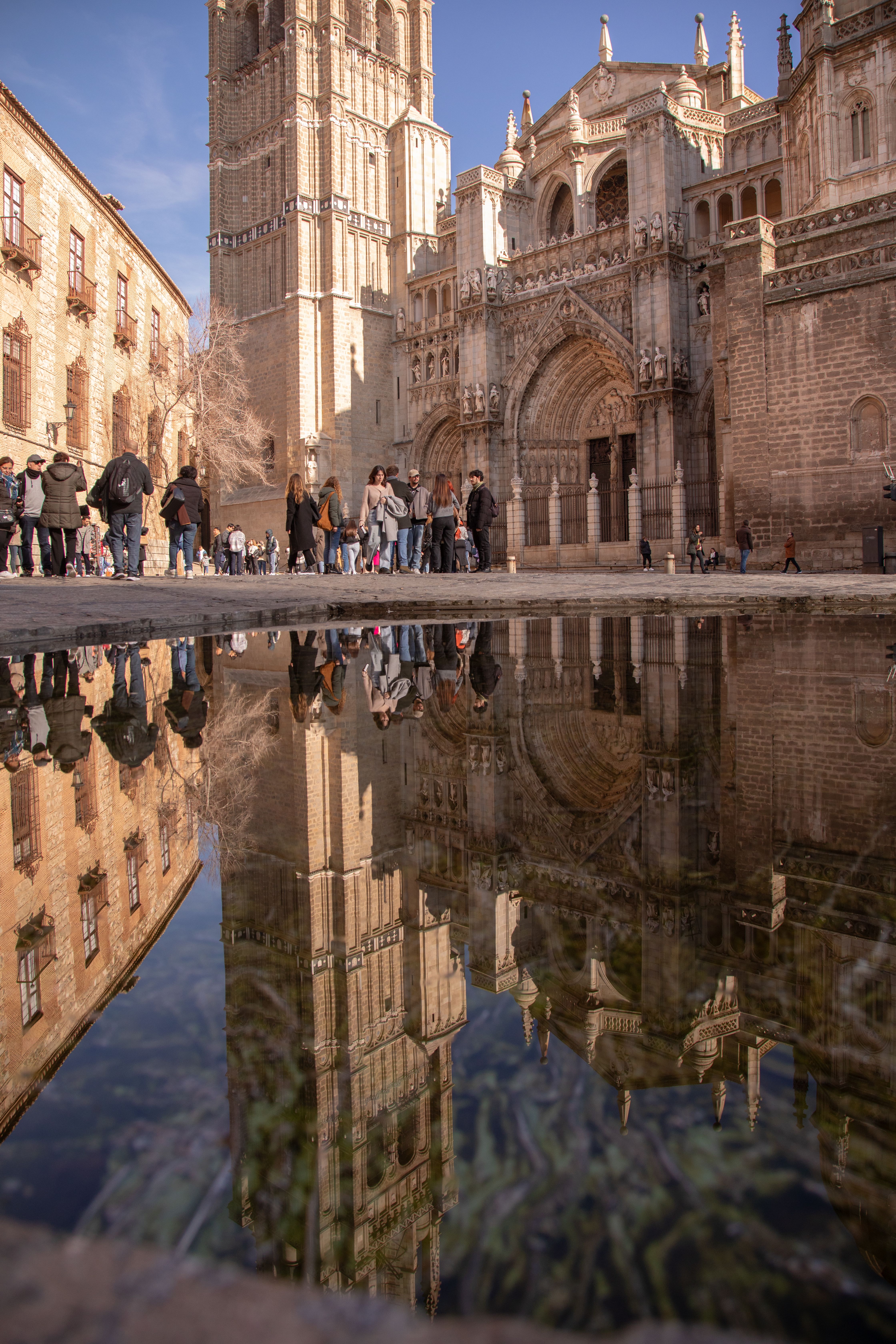 Gothic Toledo Cathedral with Reflection · Free Stock Photo