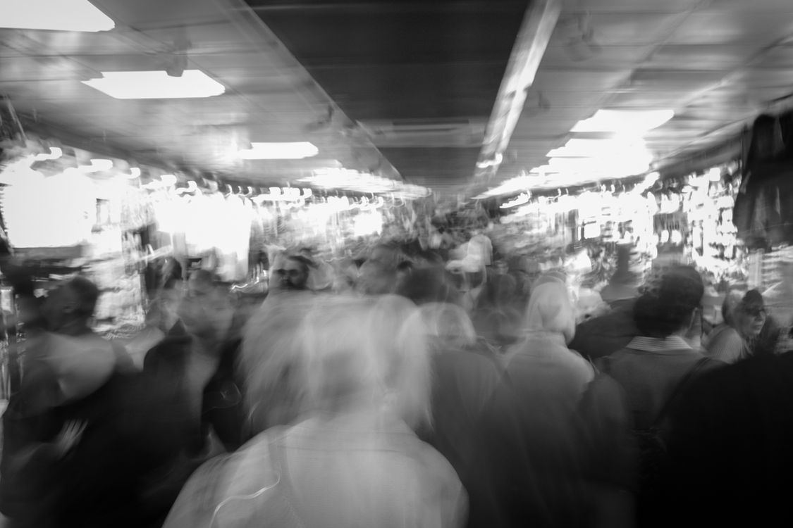 People Walking in a City · Free Stock Photo