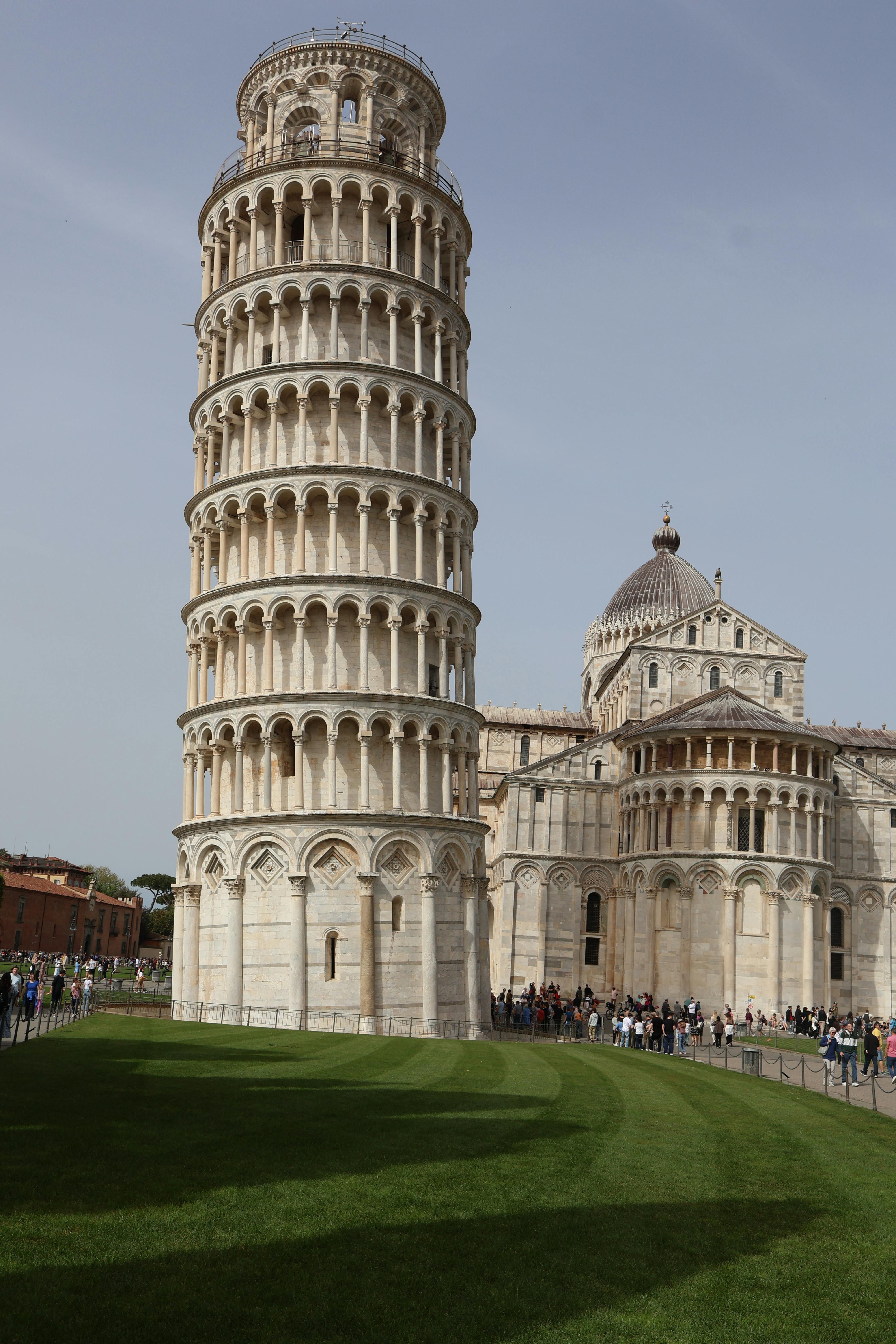 Leaning Tower of Pisa · Free Stock Photo