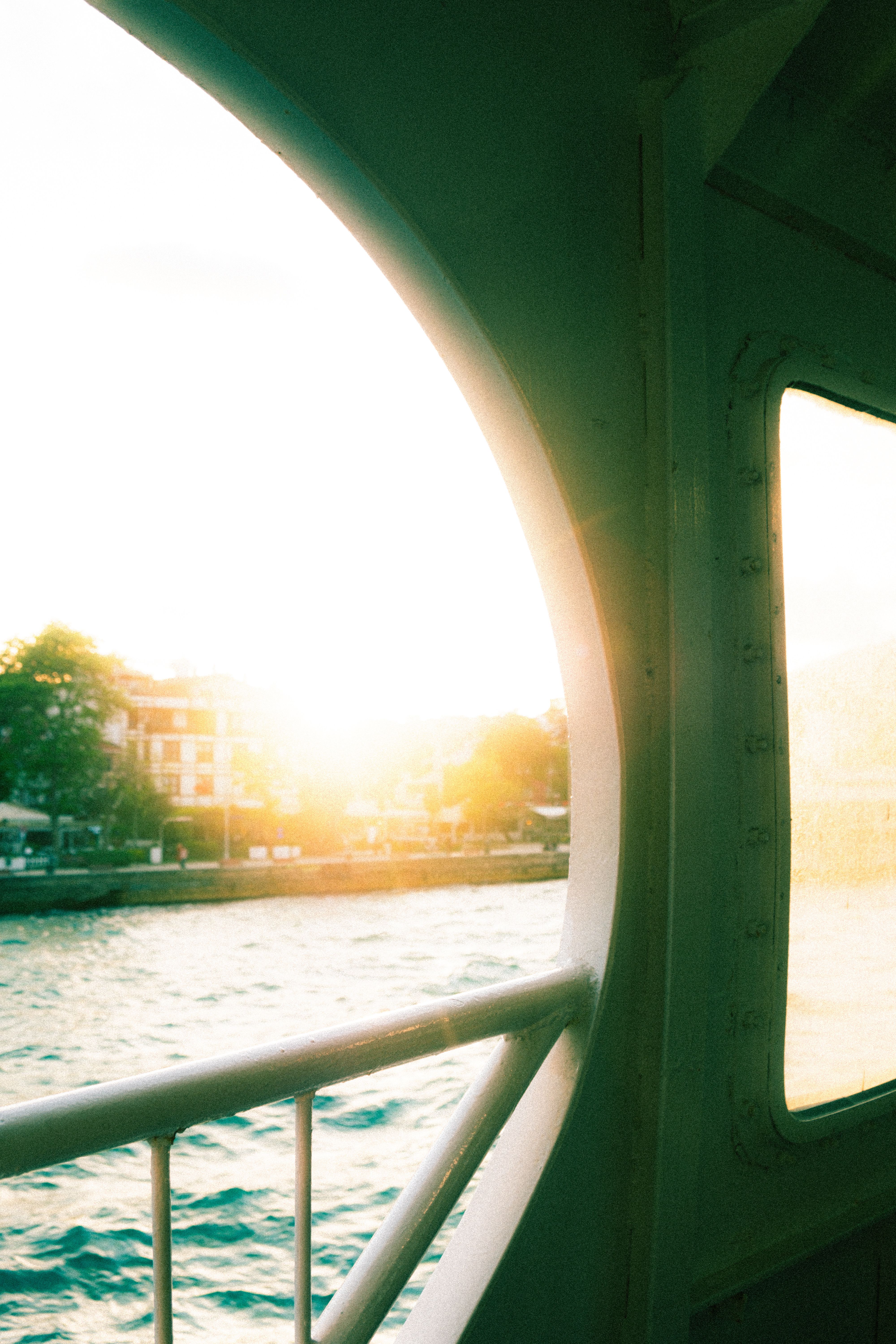 Sunlight over River in Town · Free Stock Photo