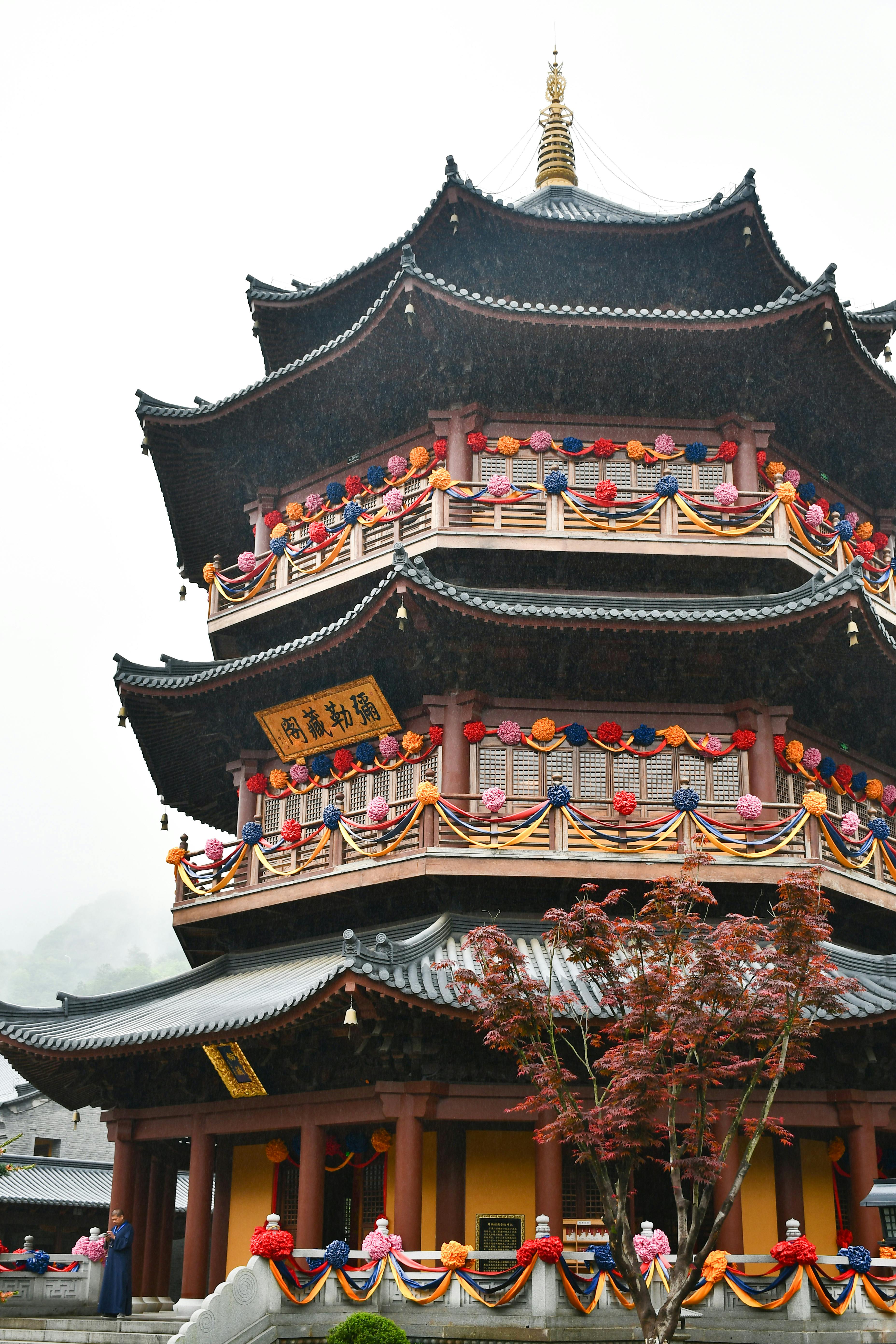 Brown and Red Temple · Free Stock Photo