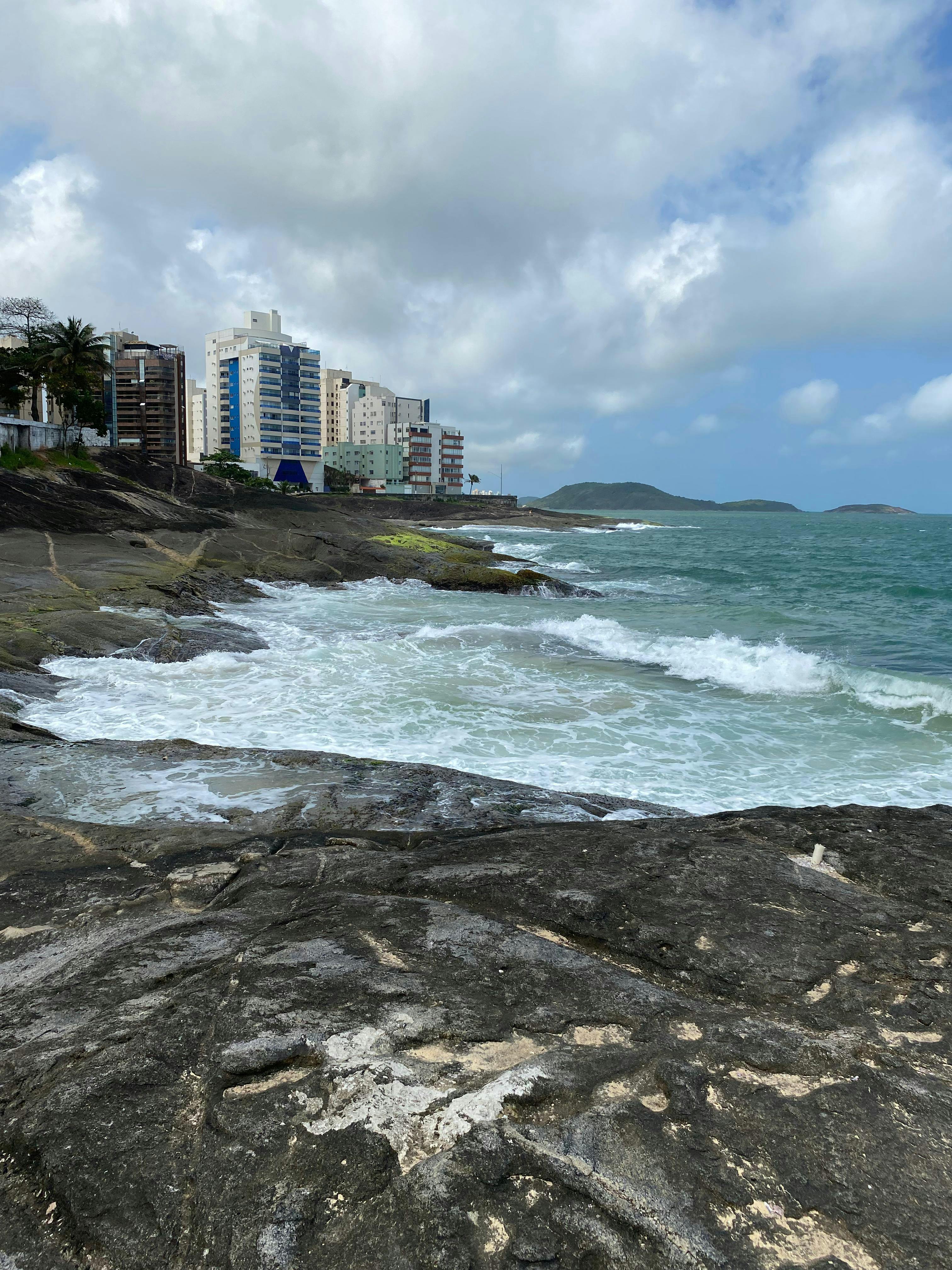 Rocky Seashore of the Brazilian Town Guarapari · Free Stock Photo