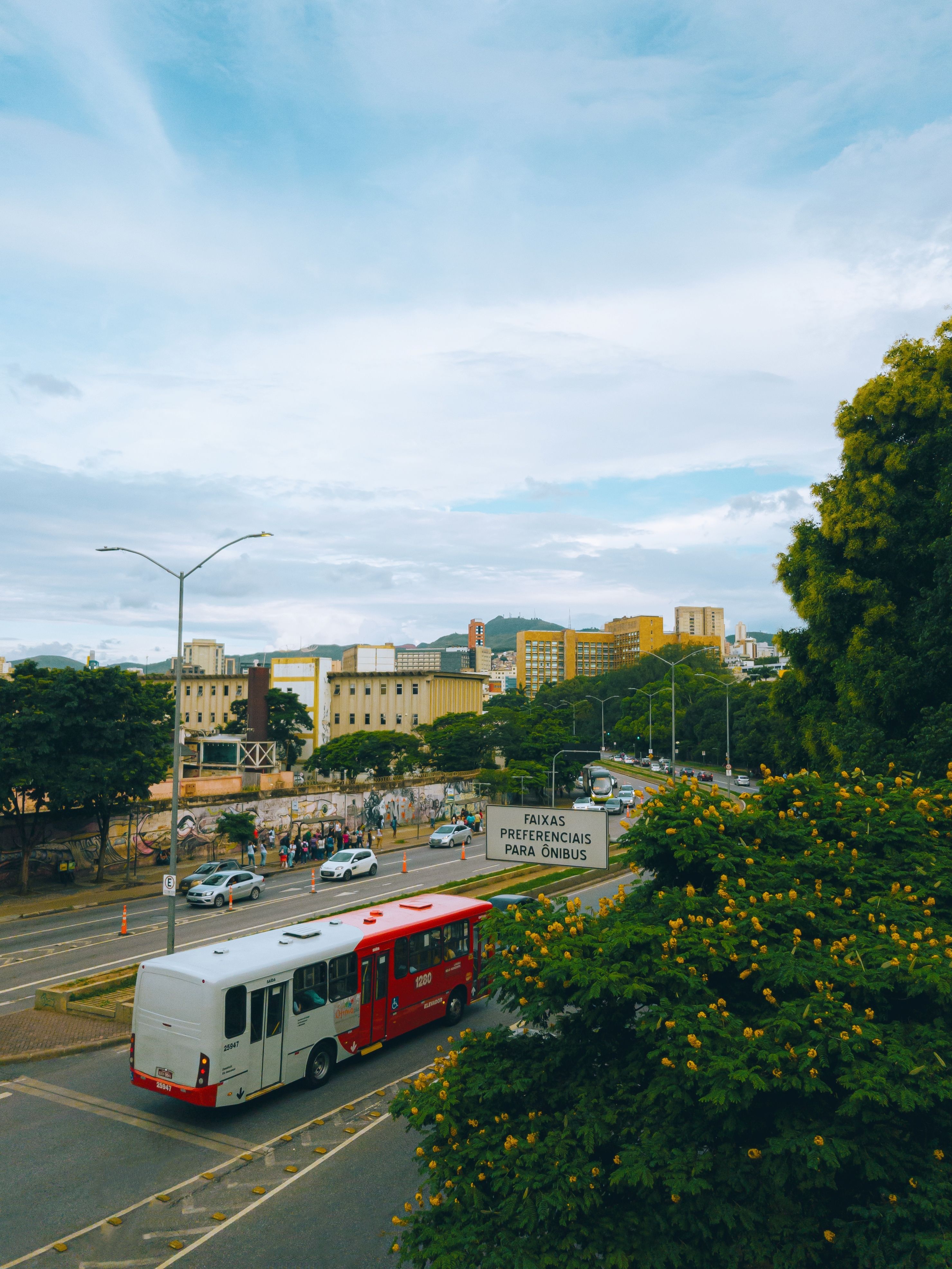 Bus in City · Free Stock Photo