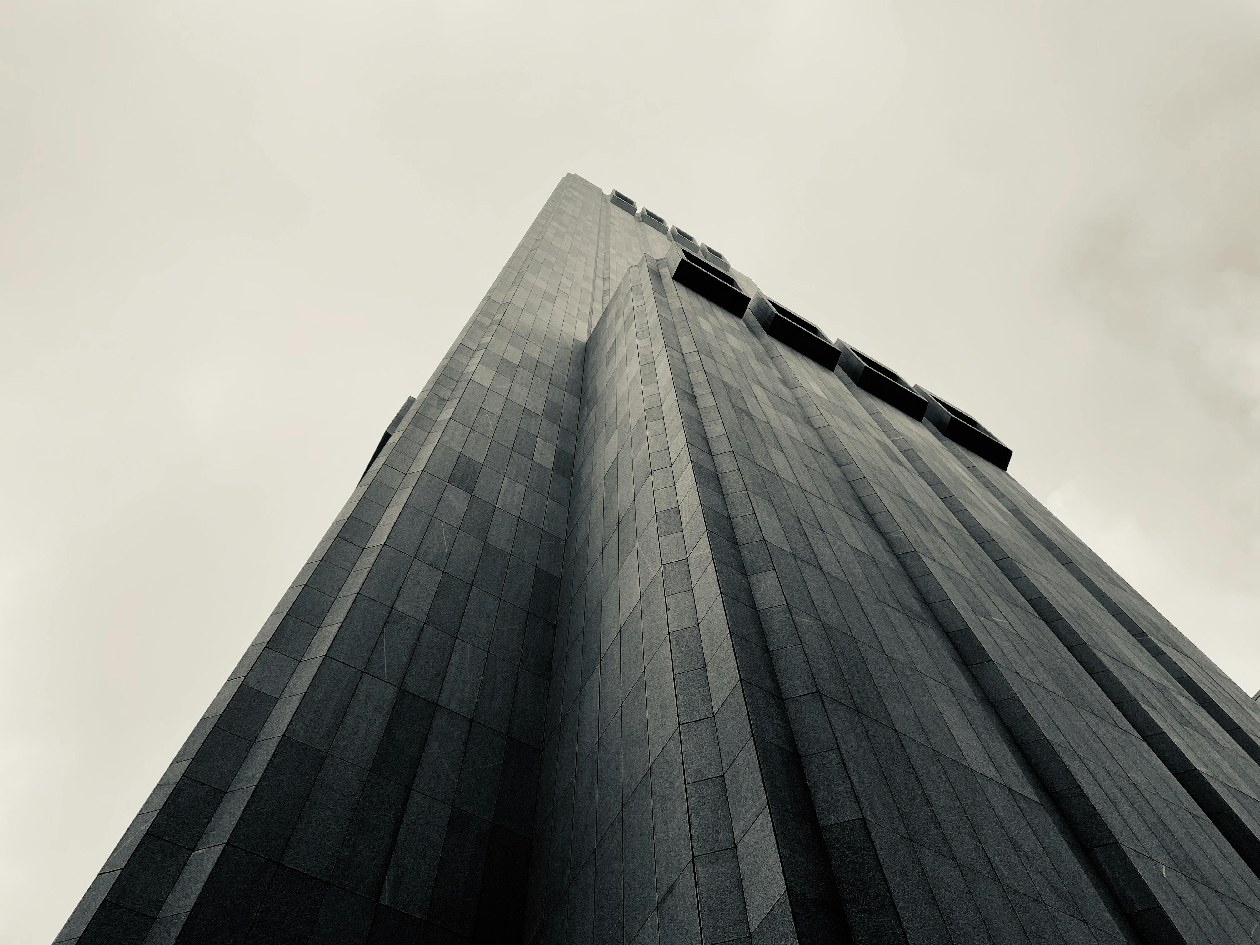 Windowless Skyscraper on Lower Manhattan · Free Stock Photo