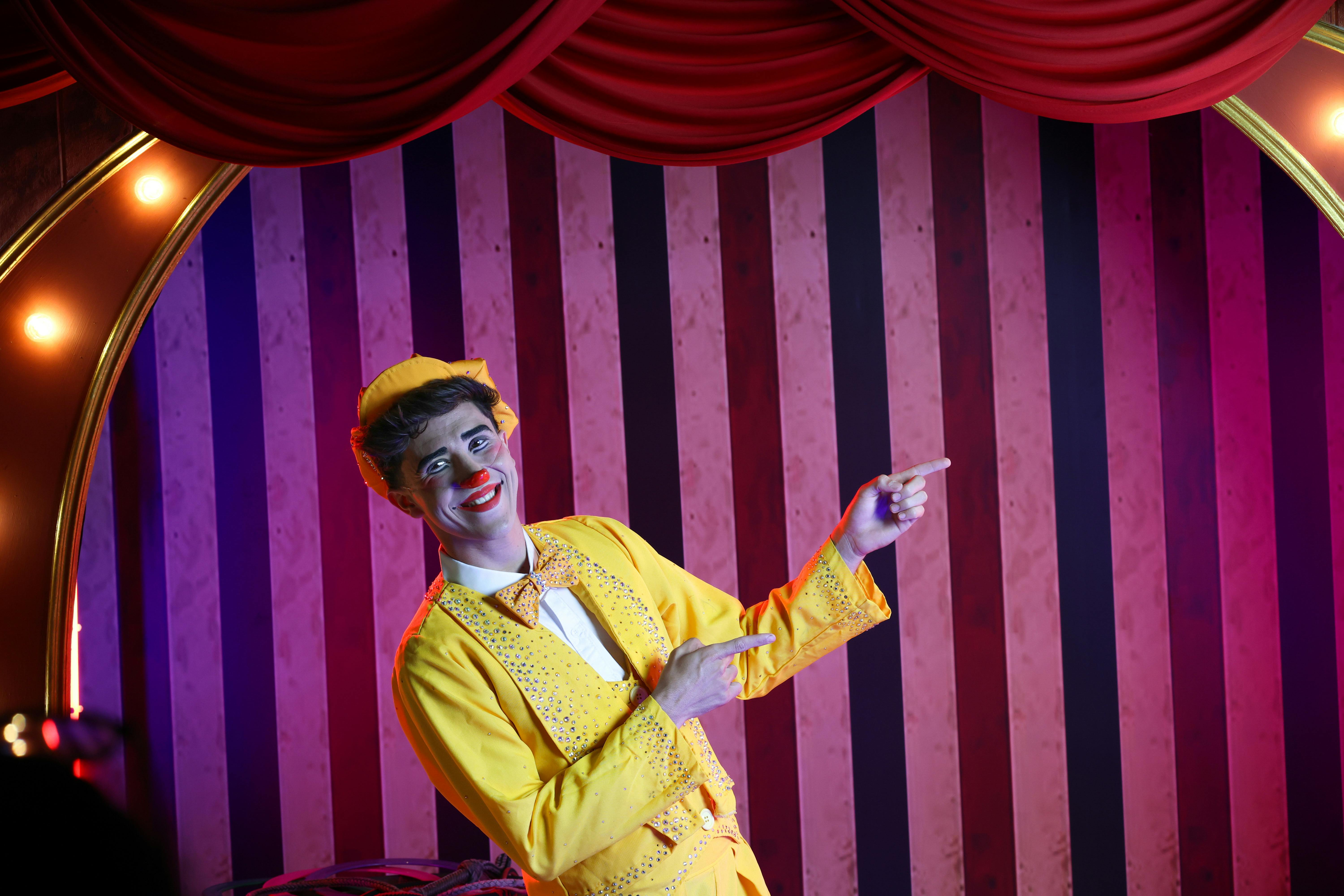 Clown Standing on Stage · Free Stock Photo