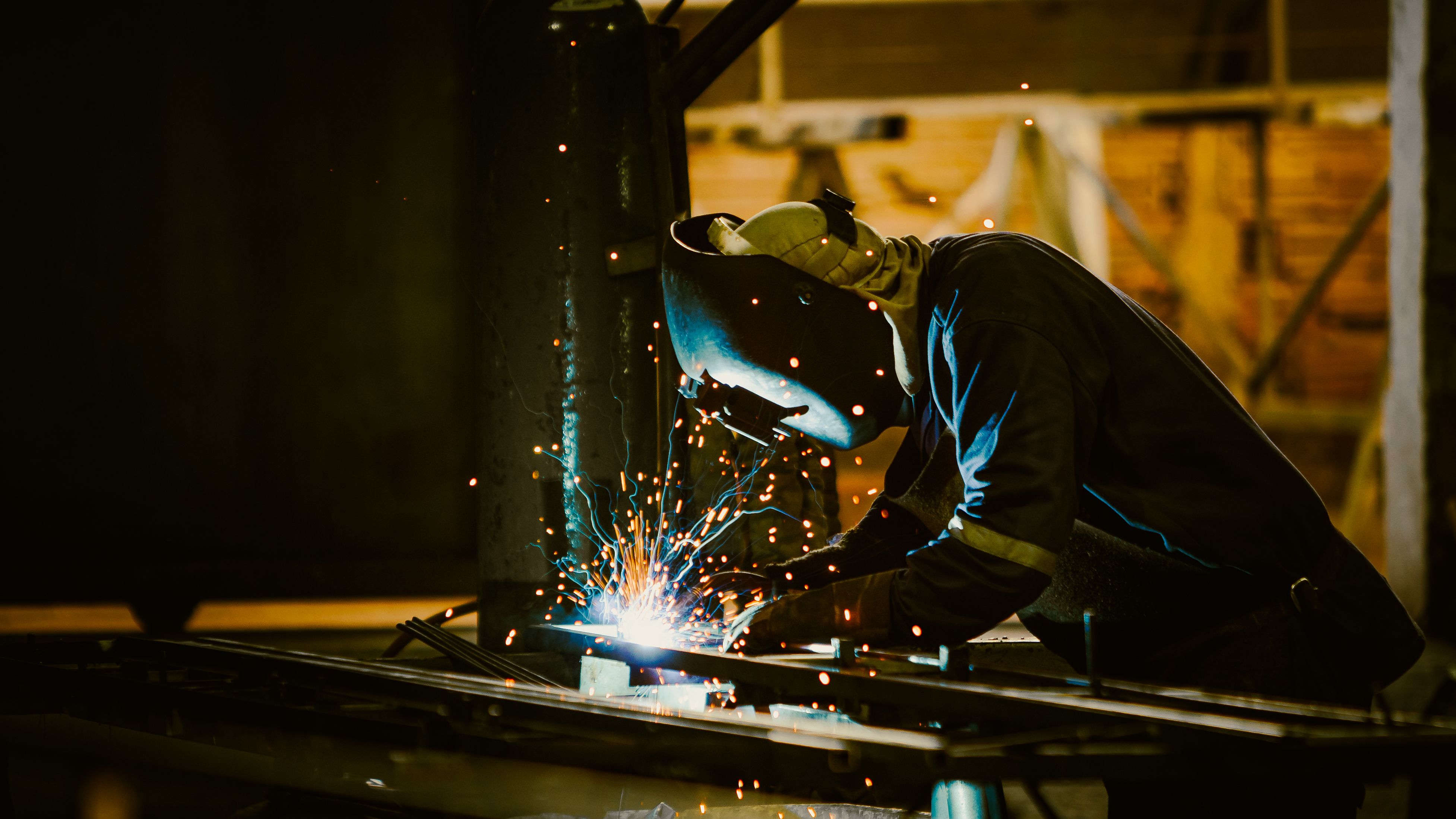 Man Welding · Free Stock Photo