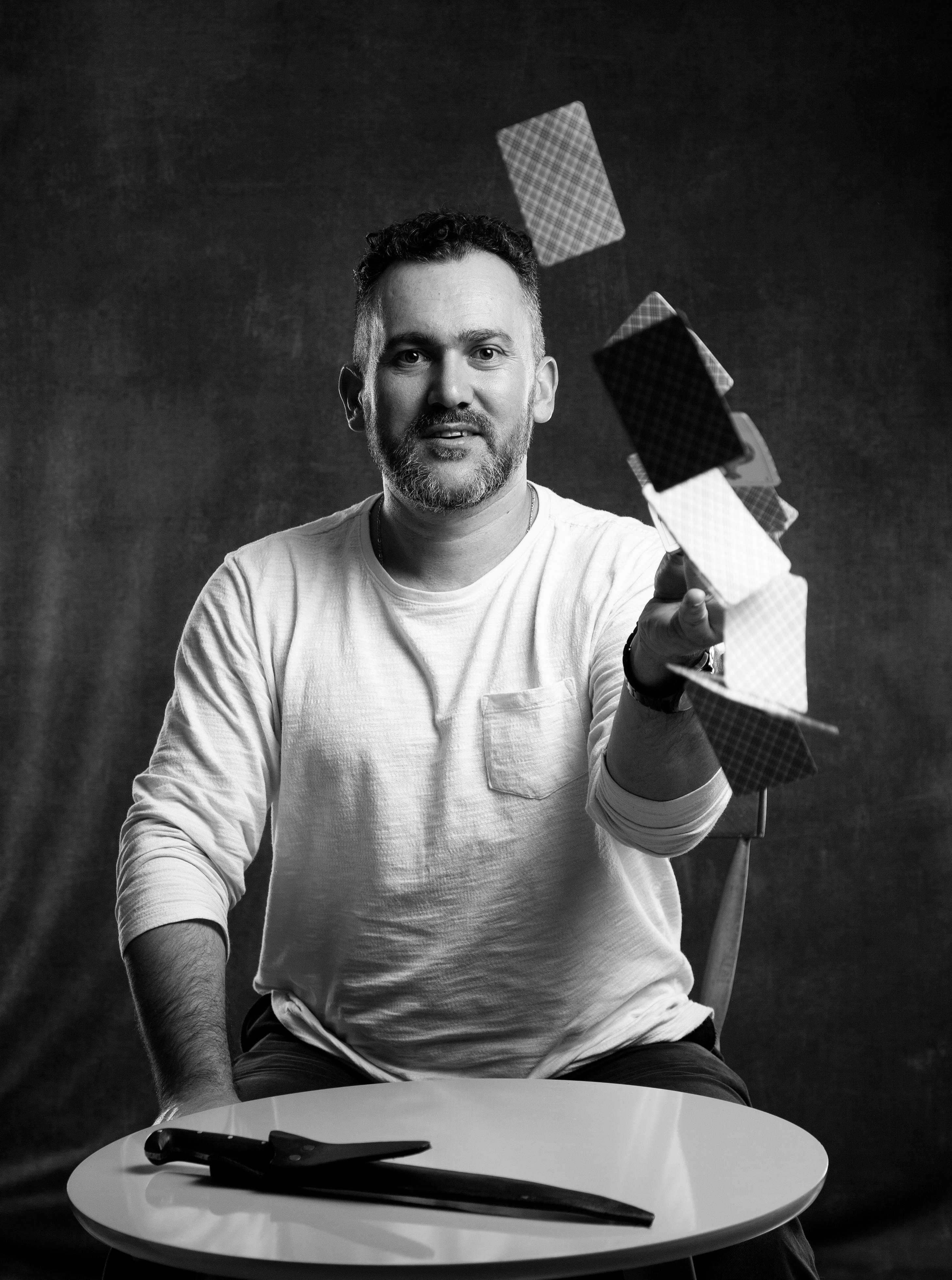 Cards Throwing Image Photos, Download The BEST Free Cards Throwing ...