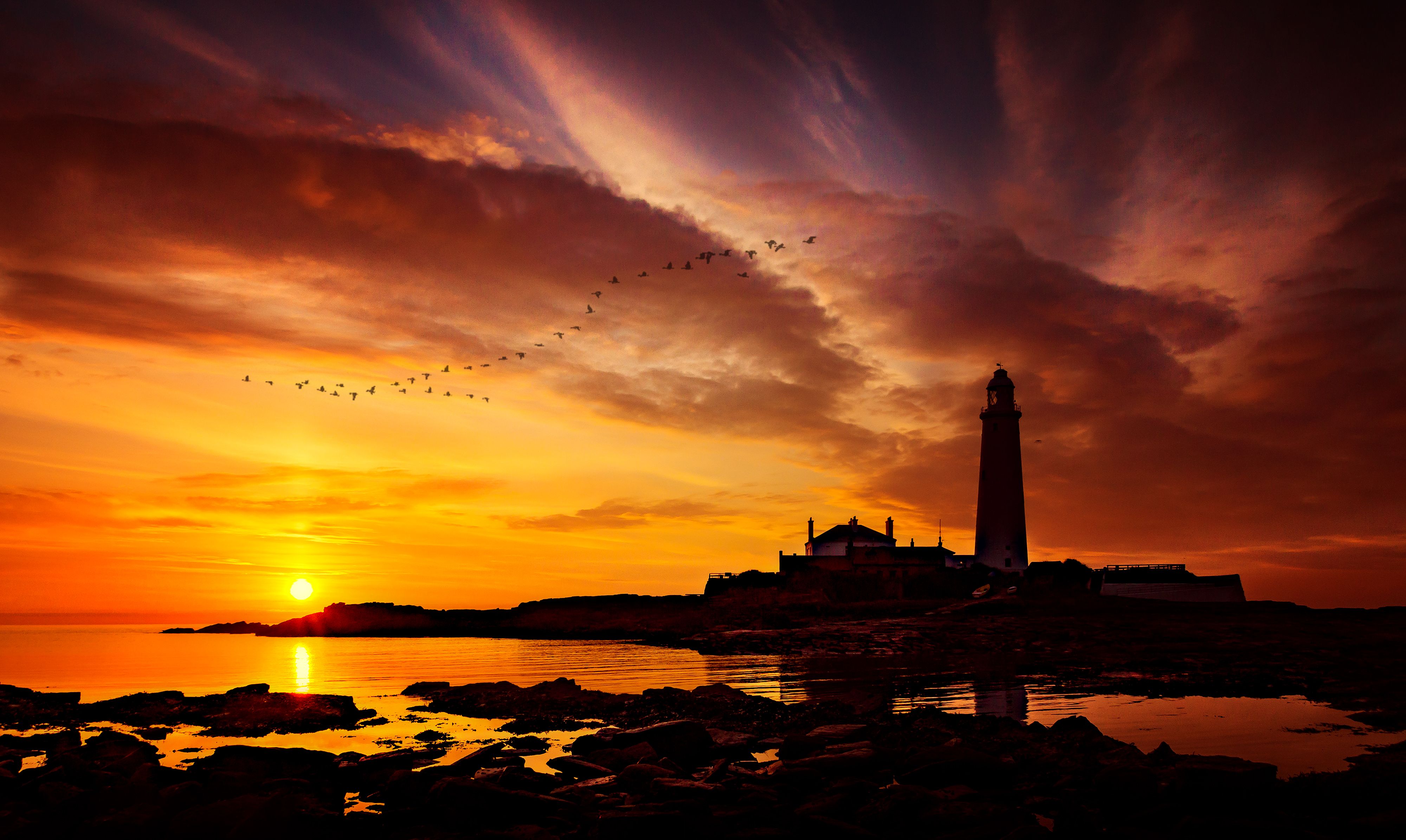 St Marys Lighthouse in England at Sunset · Free Stock Photo