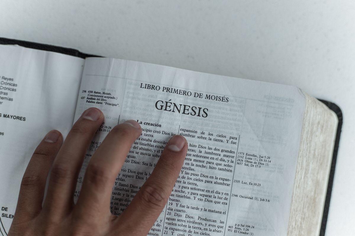 Who Was Clavius in the Bible? [Comprehensive Answer] - CGAA.org