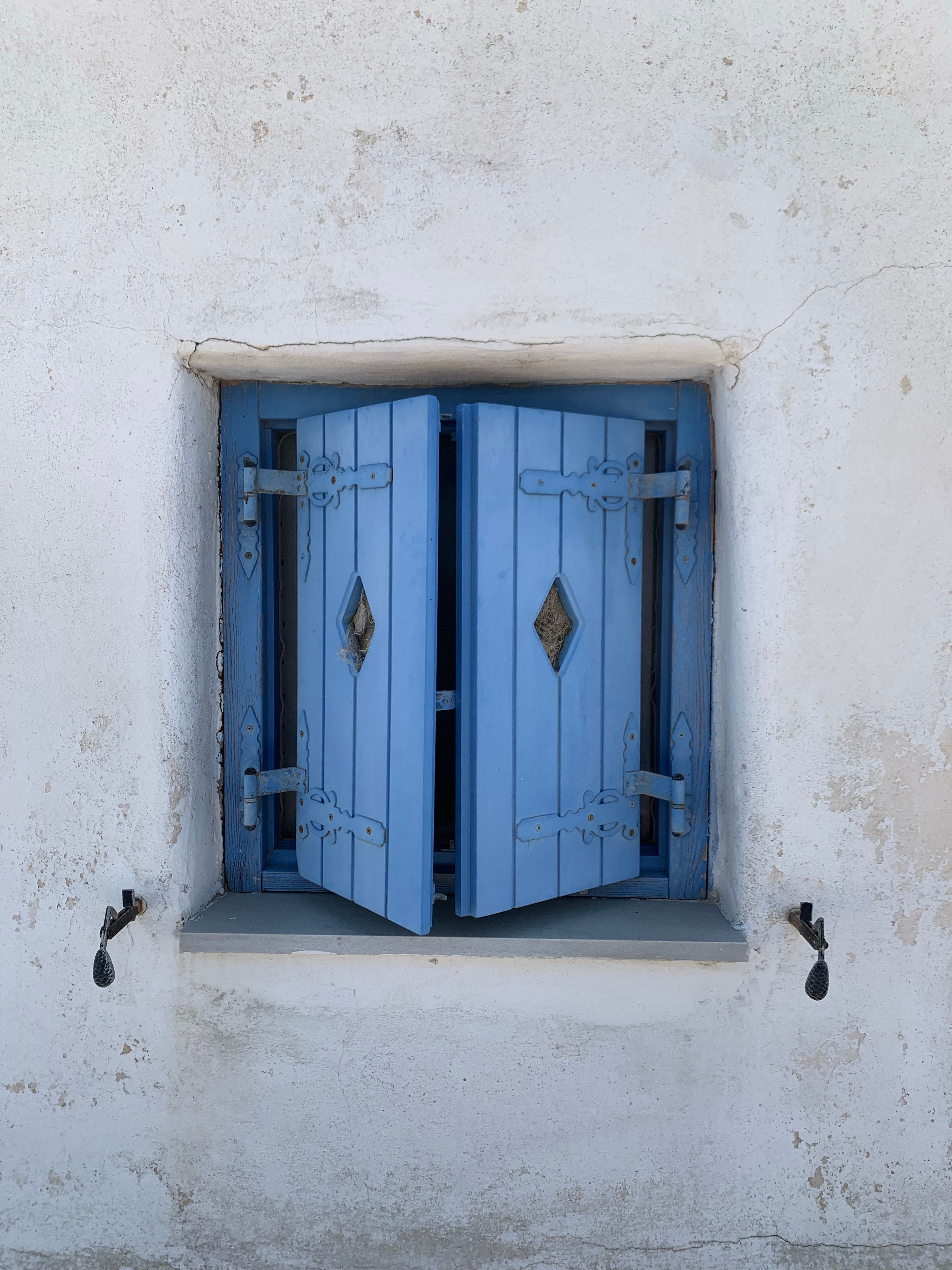 Window Hinges Photos, Download The BEST Free Window Hinges Stock Photos ...