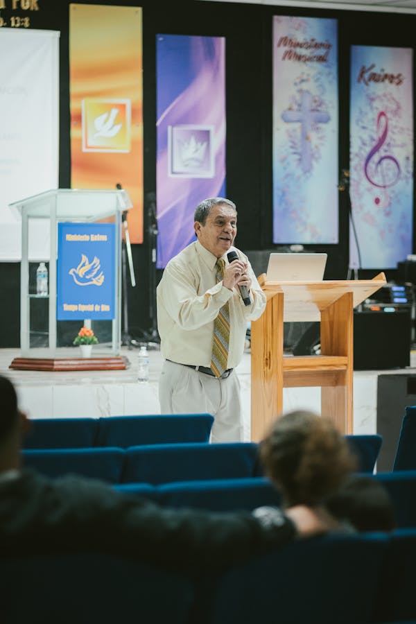 Sermon Photos, Download The BEST Free Sermon Stock Photos & HD Images