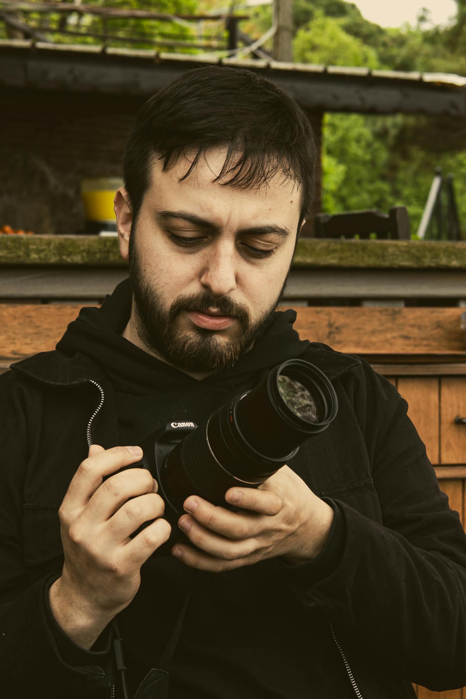 Men Camera Photos, Download The BEST Free Men Camera Stock Photos & HD ...