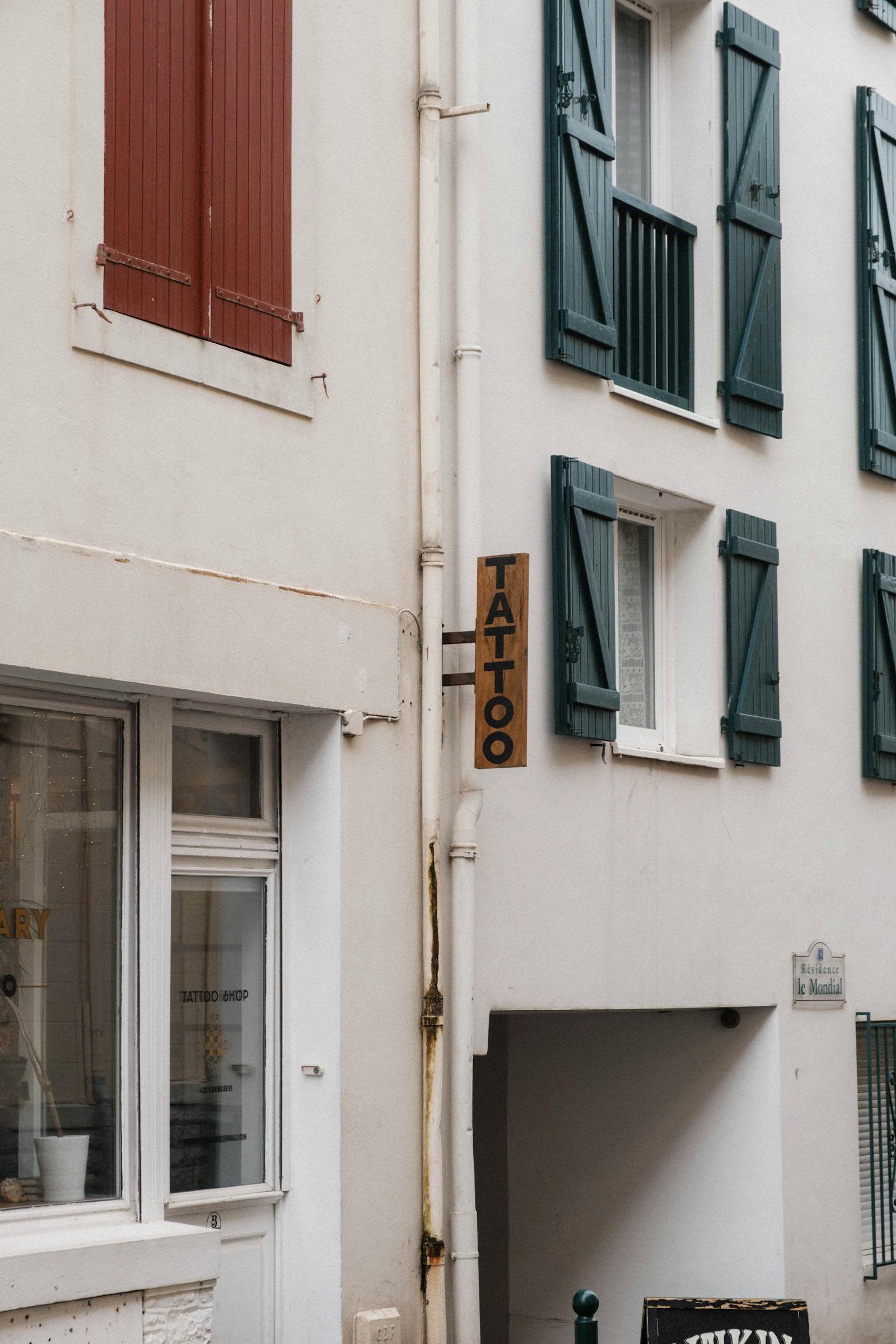 Building Front Photos, Download The BEST Free Building Front Stock ...