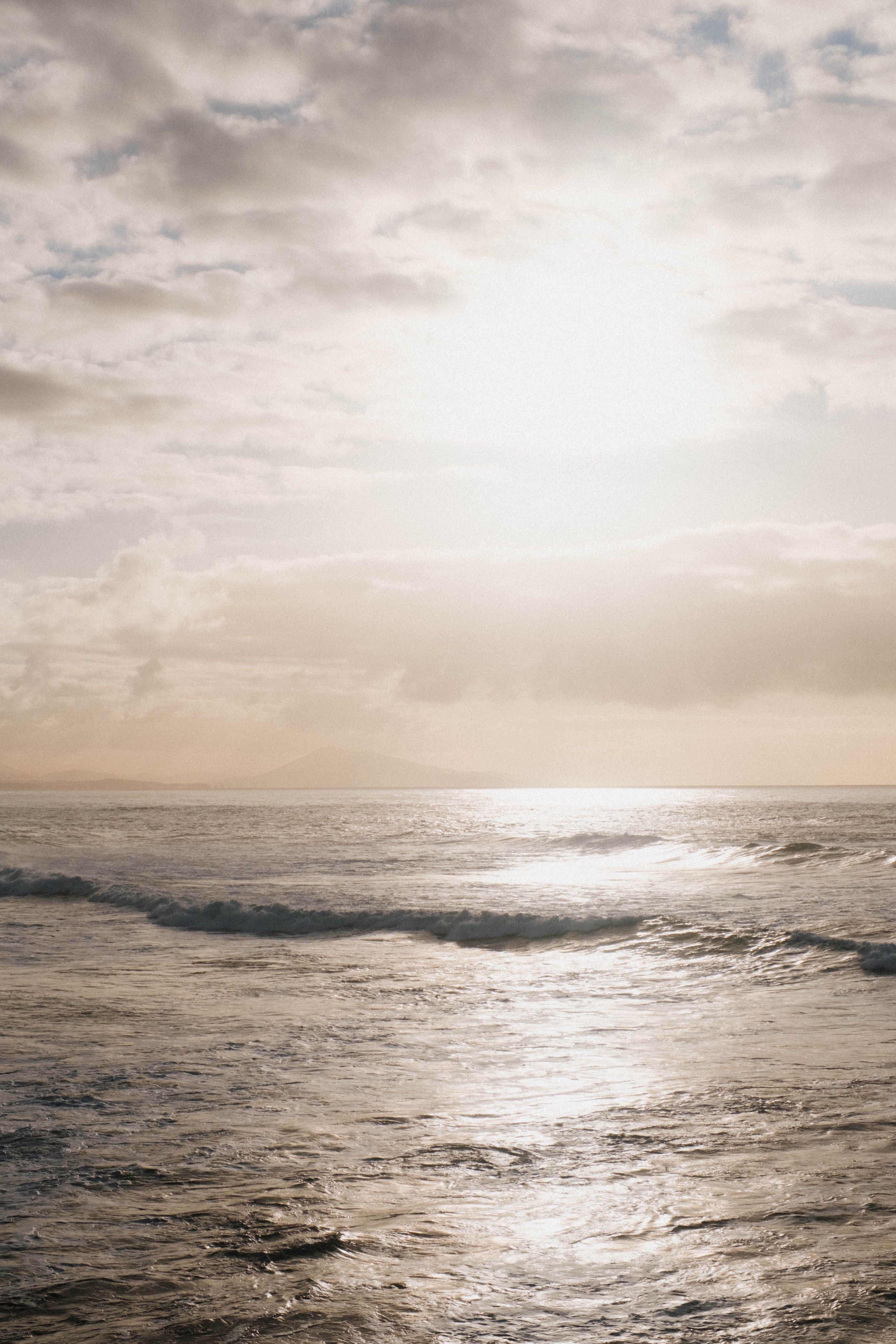 Sun Shining Over the Sea · Free Stock Photo