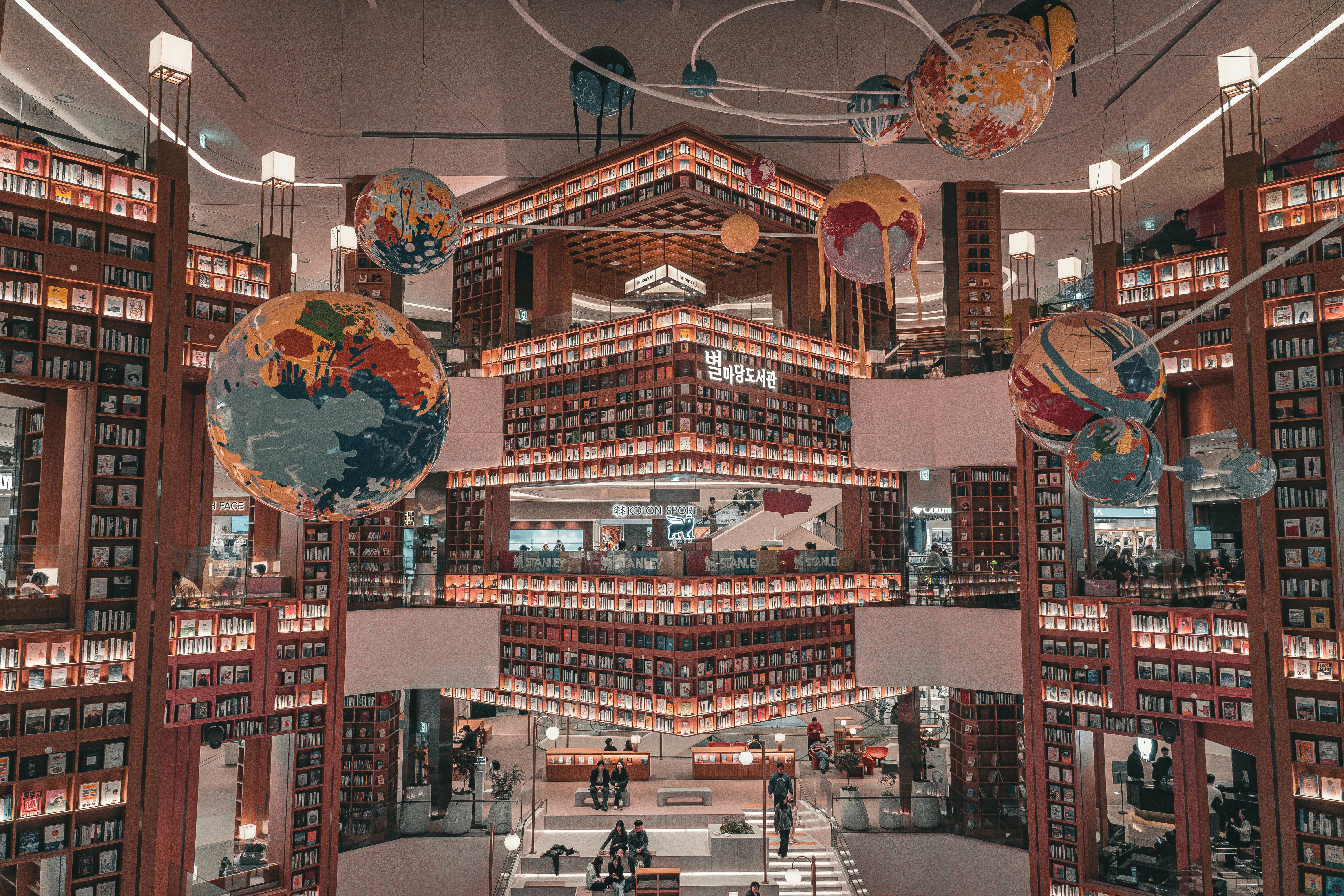 Books And Globes Photos, Download The BEST Free Books And Globes Stock ...