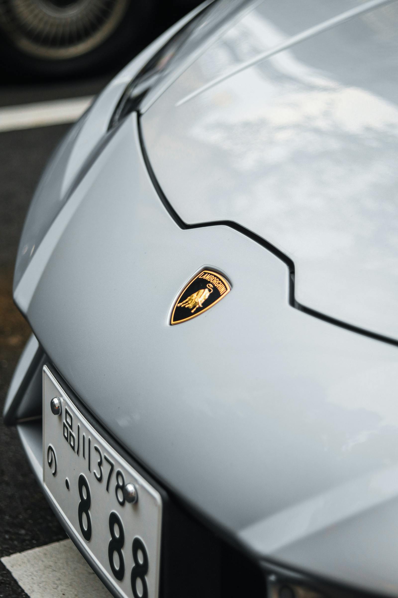 Car Logo Photos, Download The BEST Free Car Logo Stock Photos & HD Images