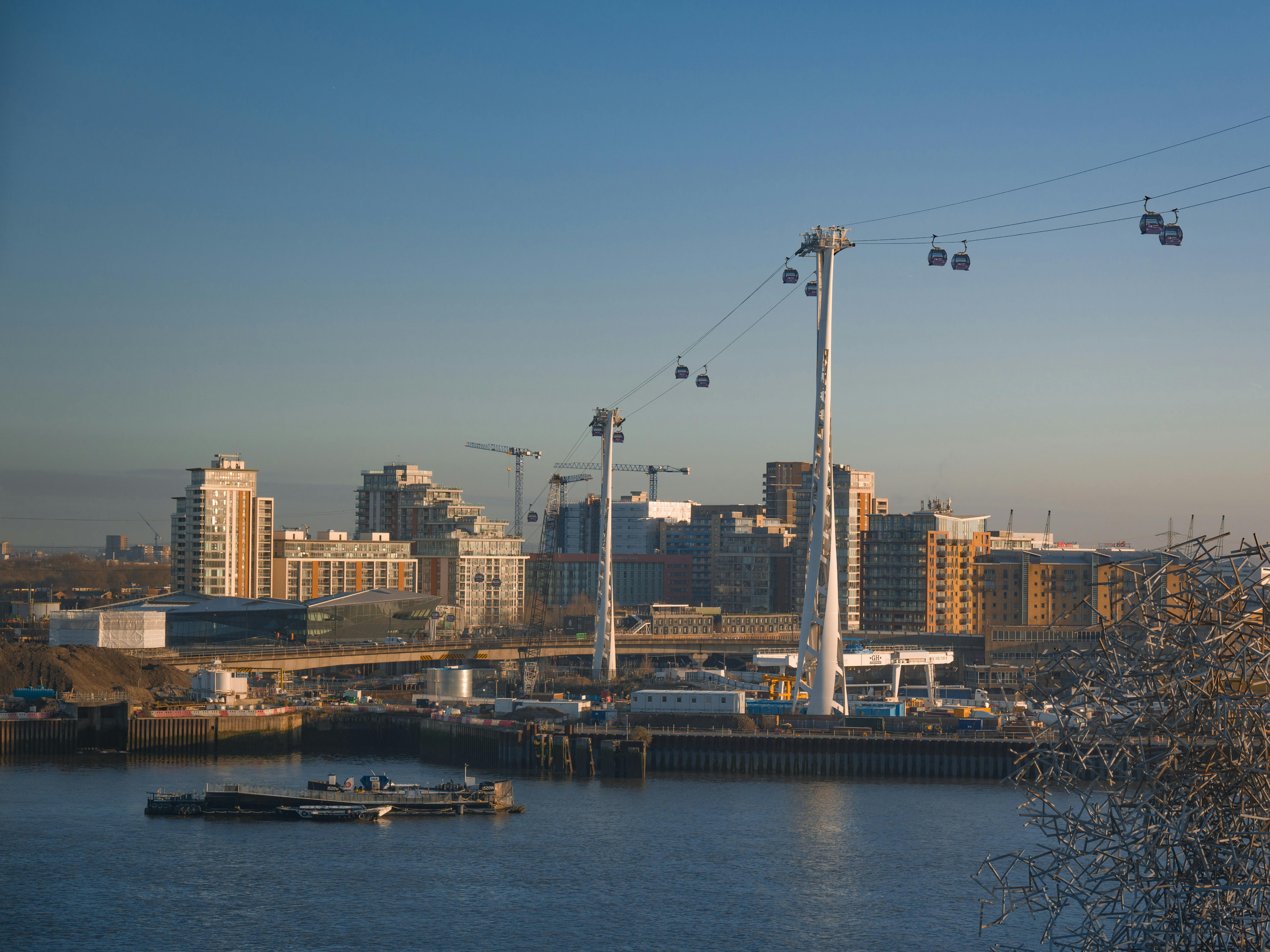 Cable Car in IFS Cloud Royal Docks in London · Free Stock Photo
