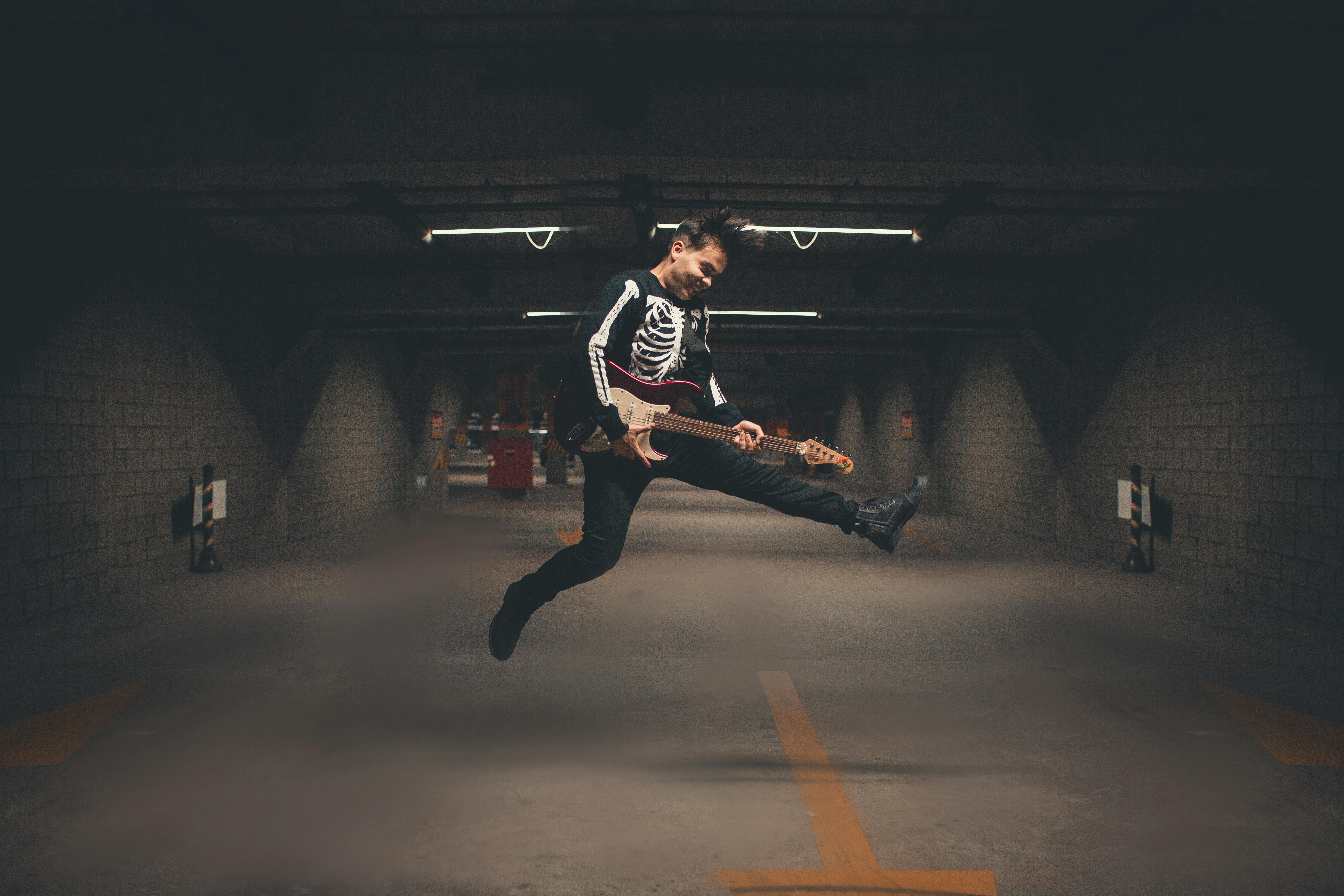 Stage Flying Photos, Download The BEST Free Stage Flying Stock Photos ...